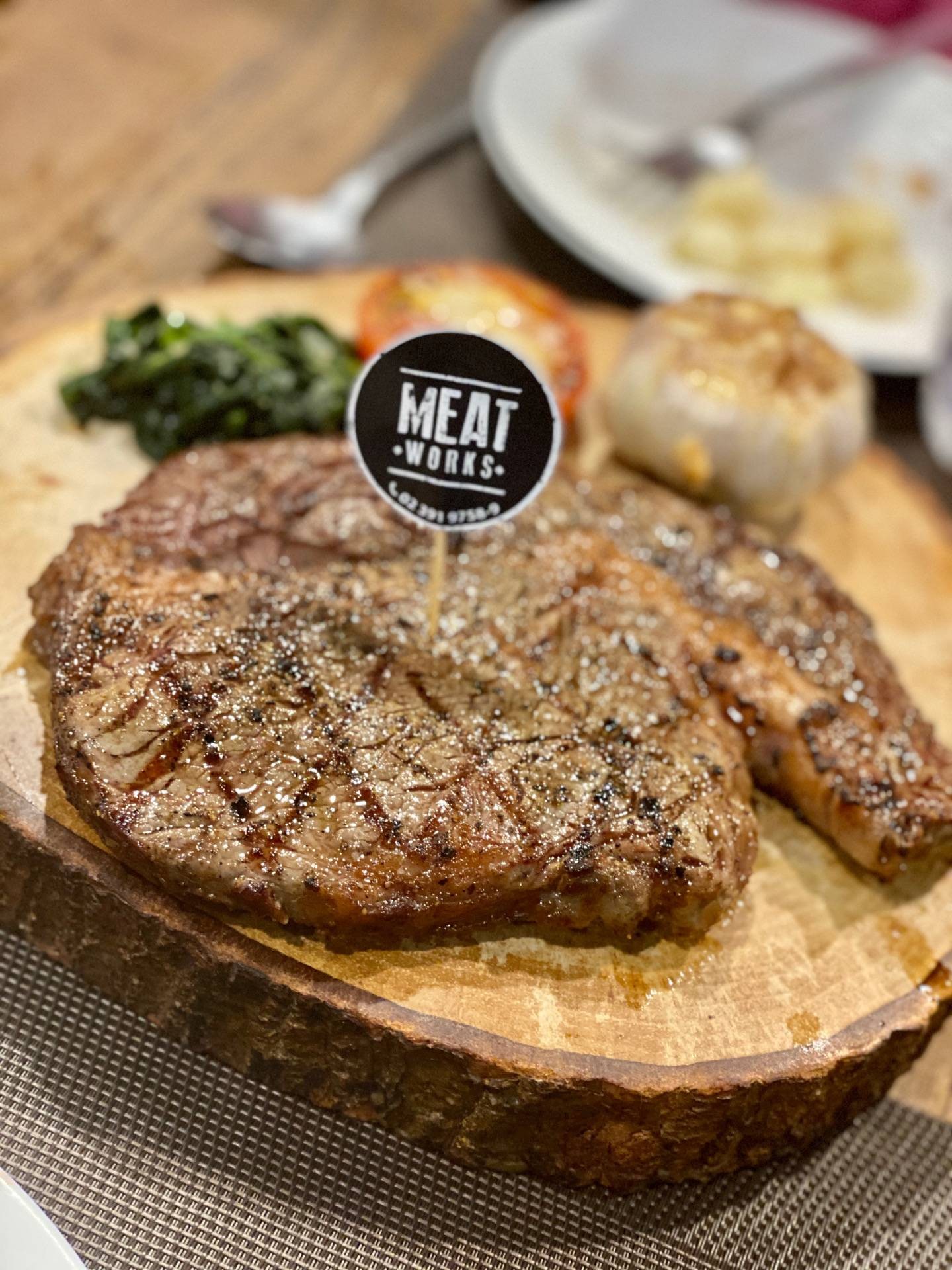 [รีวิว] ร้าน MEATWORKS MEATWORKS | เมนูแนะนำ รูปภาพ ราคา