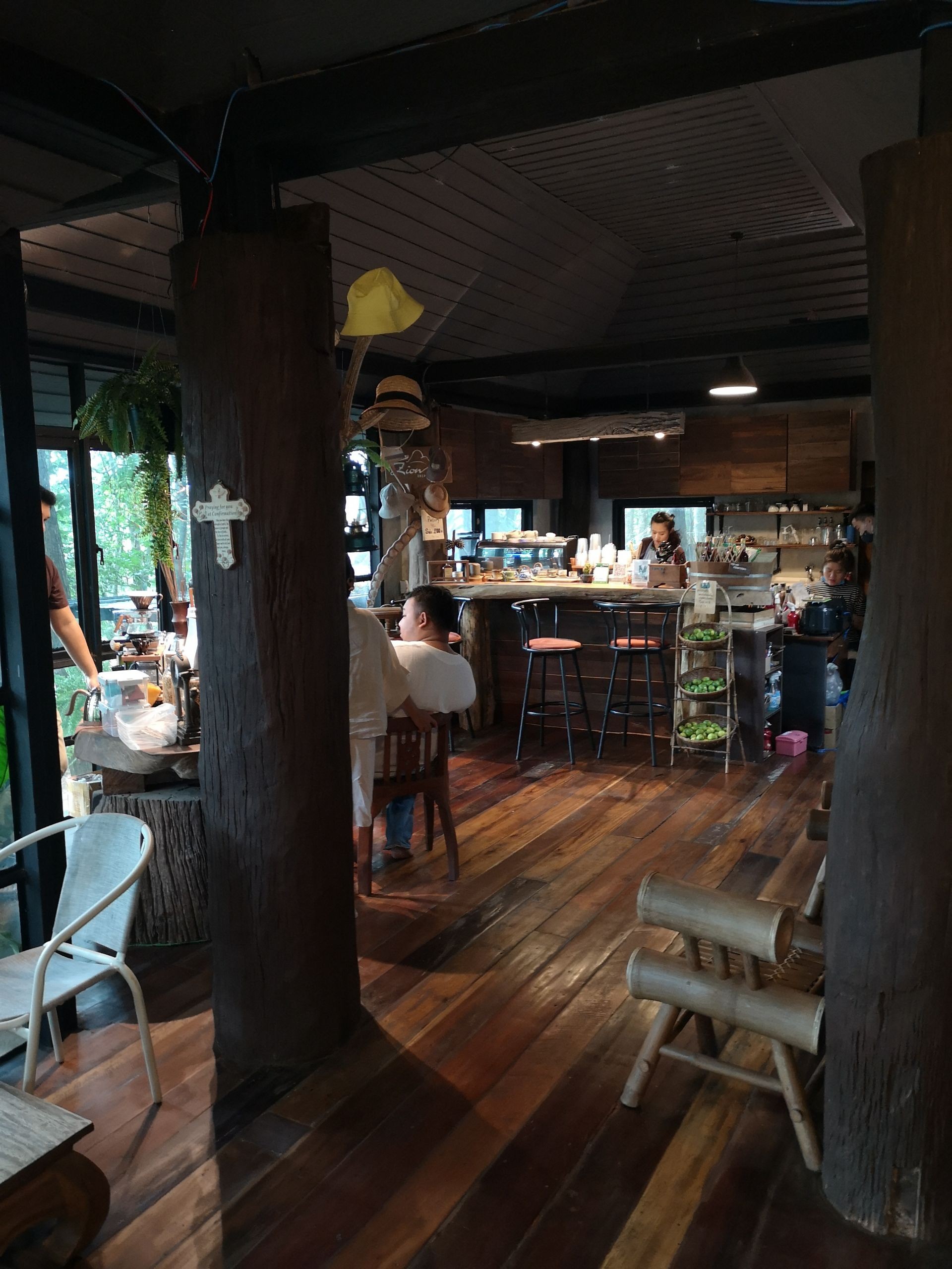 รีวิว ZionDripCoffee Zion cafe - ป่าๆ สงบ เหมือนออกมาอยู่อีกโลก กาแฟ ...