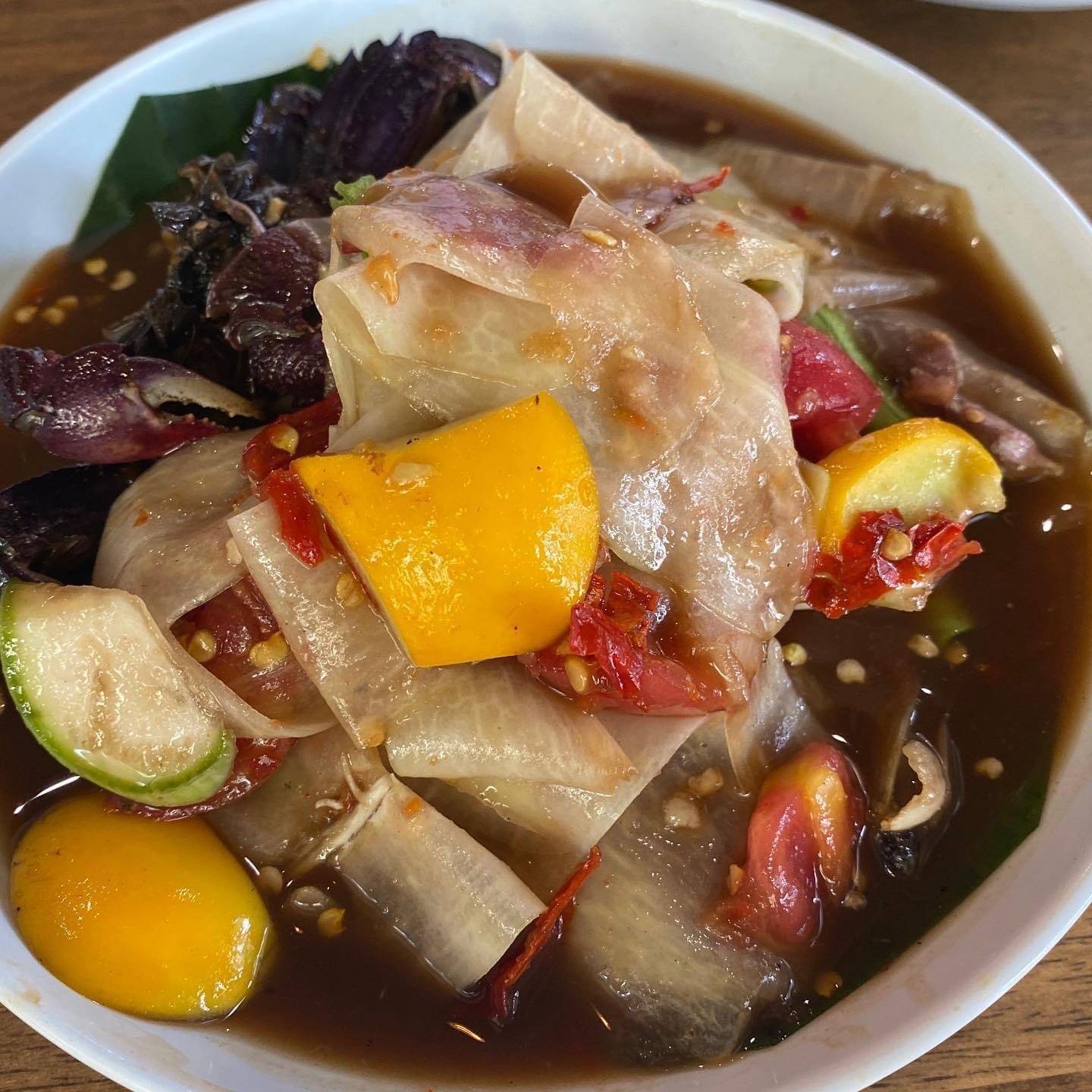 รีวิว ตีแป้ง คาเฟ่ ส้มตำหลวงพระบาง นายหัวโรตีชาชักTea pang Cafe' ตีแป้ง ...