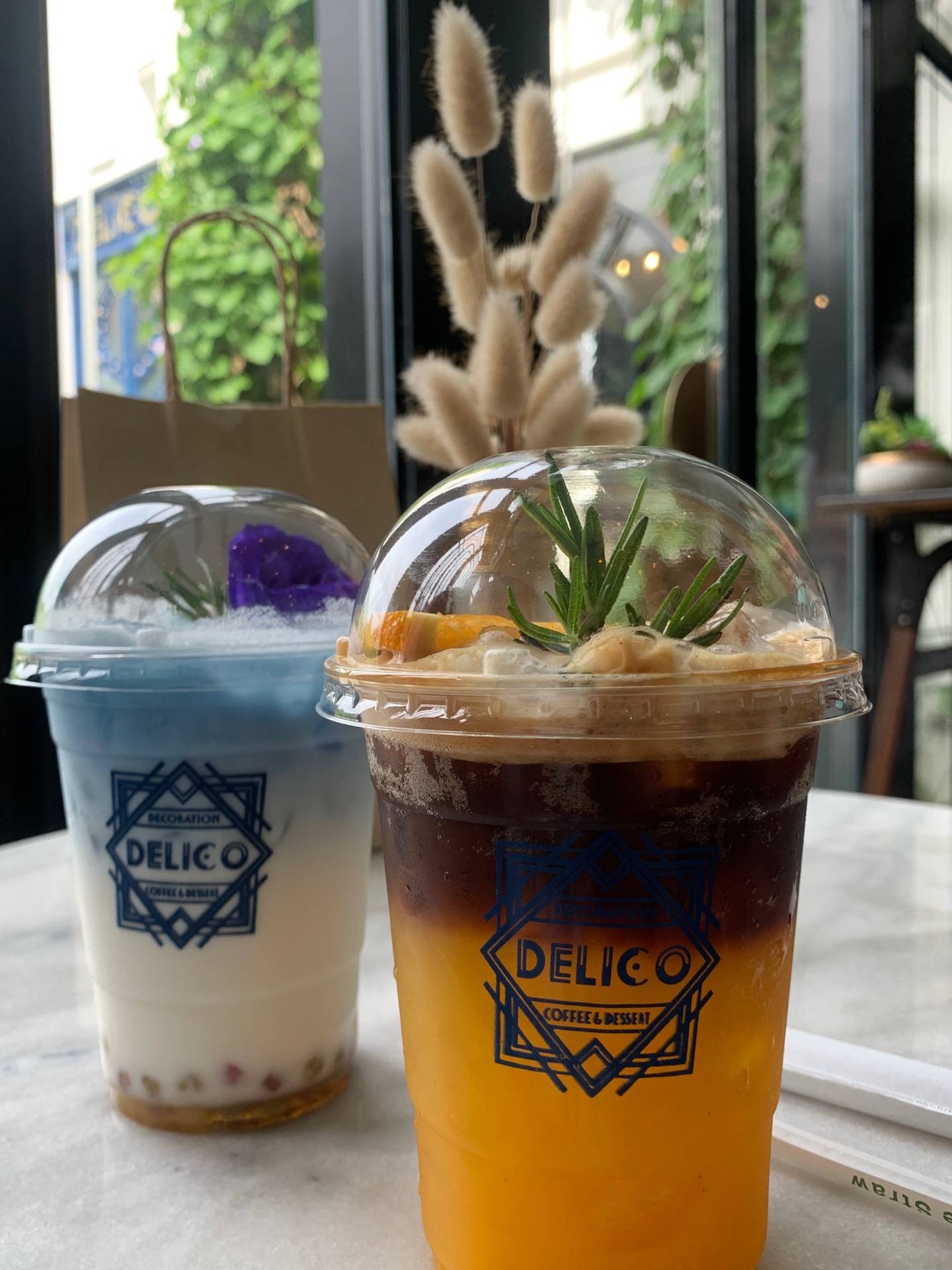 รีวิว Delico Decoration Coffee & Dessert Phuket - ร้านสวย กาแฟโอเคค่ะ ...