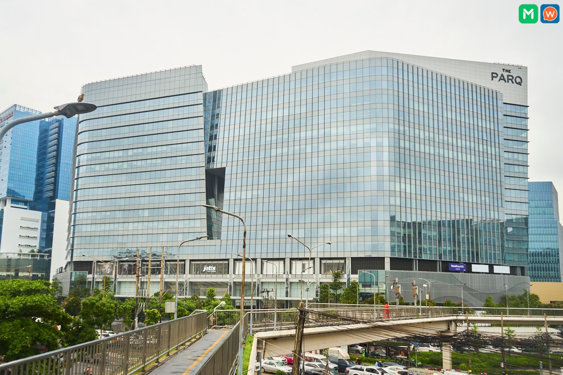 “The ParQ” มิกซ์ยูสแห่งใหม่ใจกลางพระราม 4 รวมร้านอาหารเพียบ!