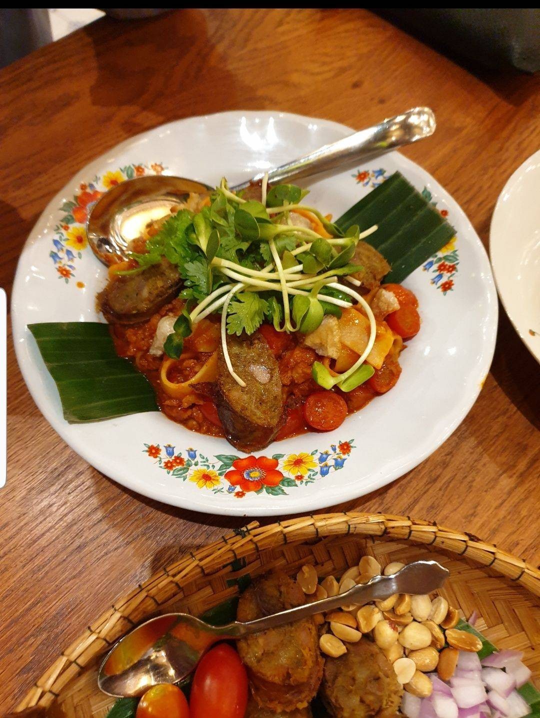 รีวิว Sri Trat Restaurant & Bar Sri Trat - ศรีตราด สุขุมวิท33