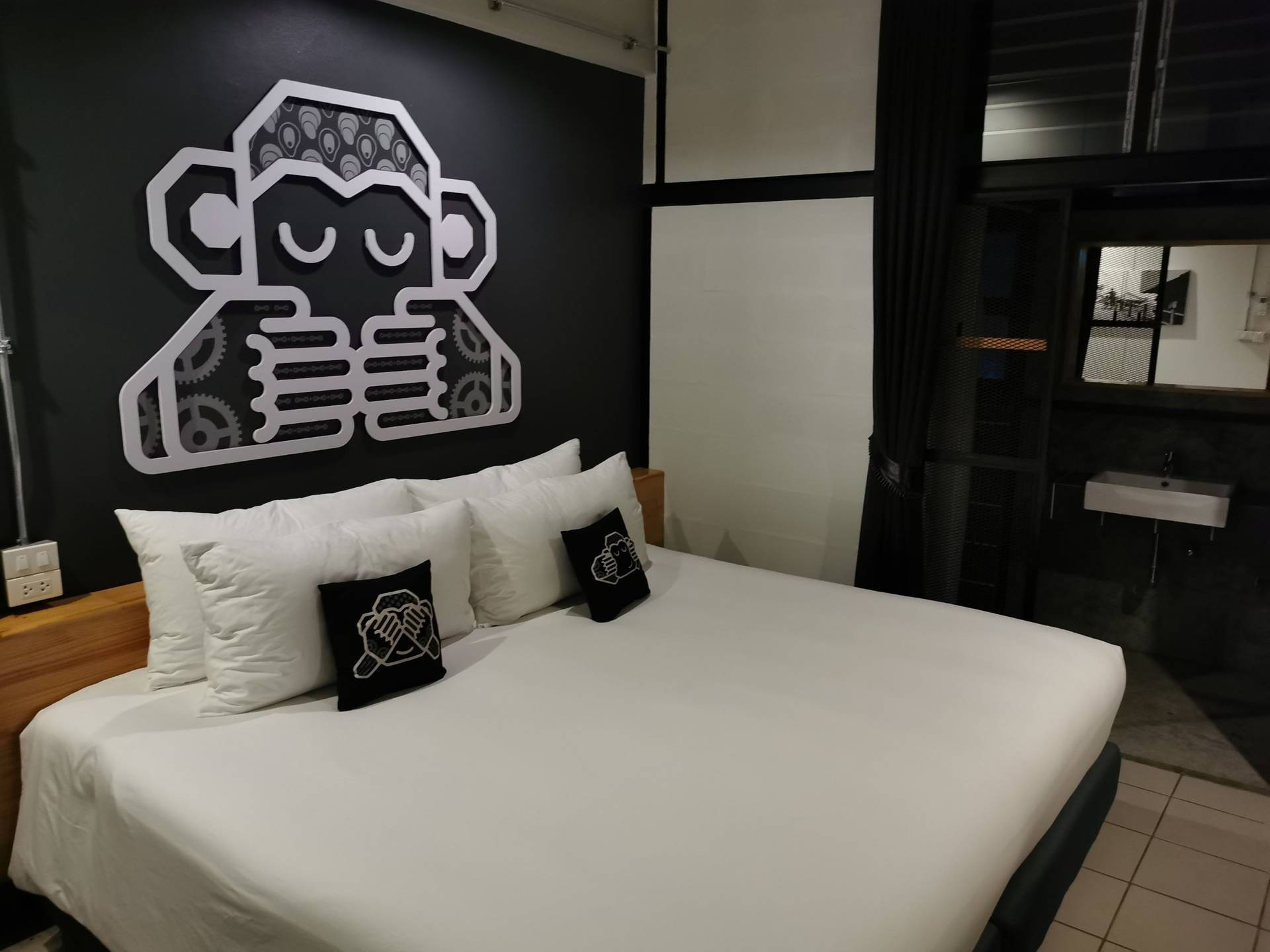 รีวิว Blu Monkey Hub And Hotel Suratthani - นอนสบาย เตีนงดูดวิญญาณ