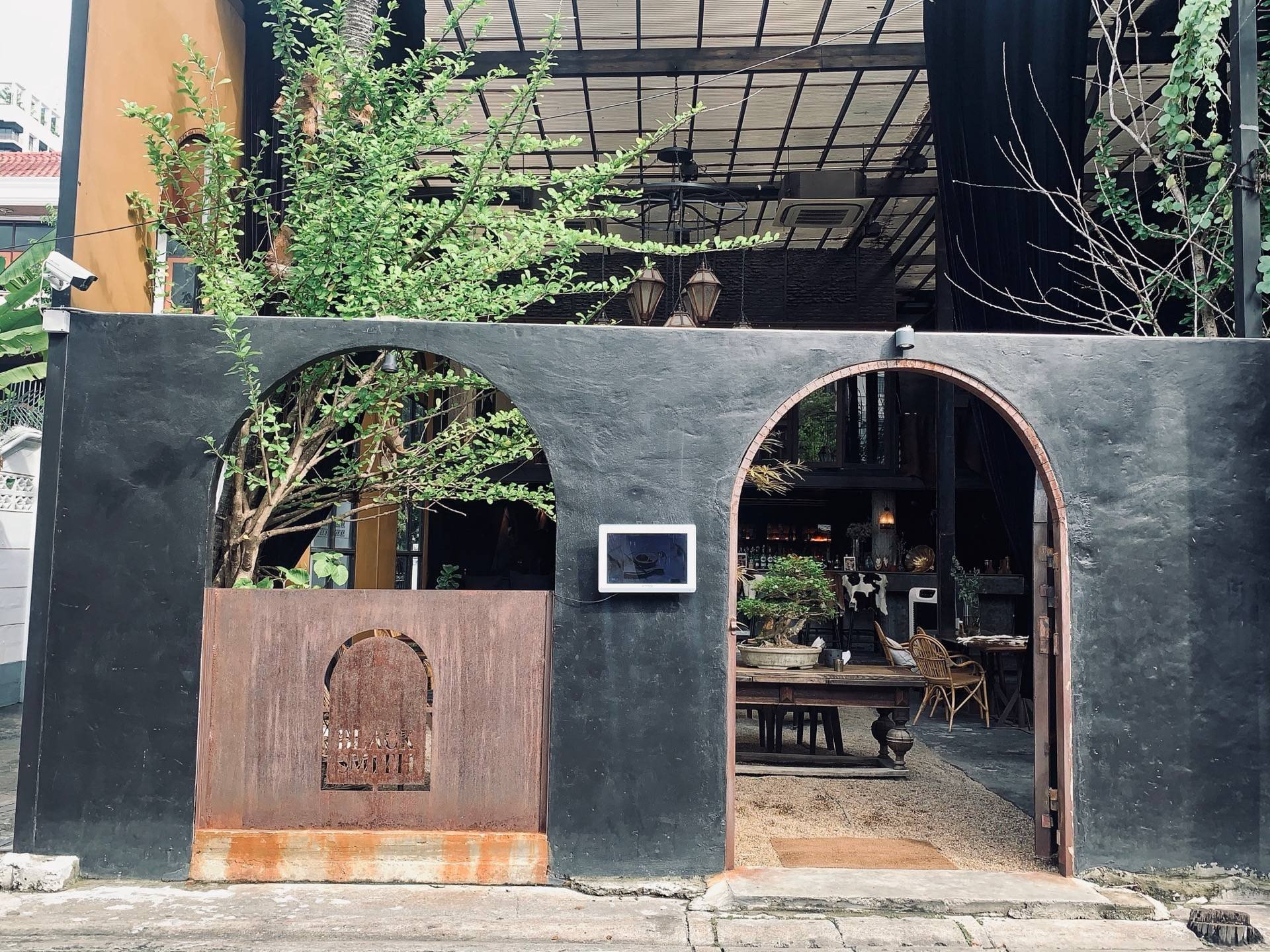 รีวิว Blacksmith café Dinner - ความเข้ม เท่ห์ ของบรรยากาศ กับความหวาน ...