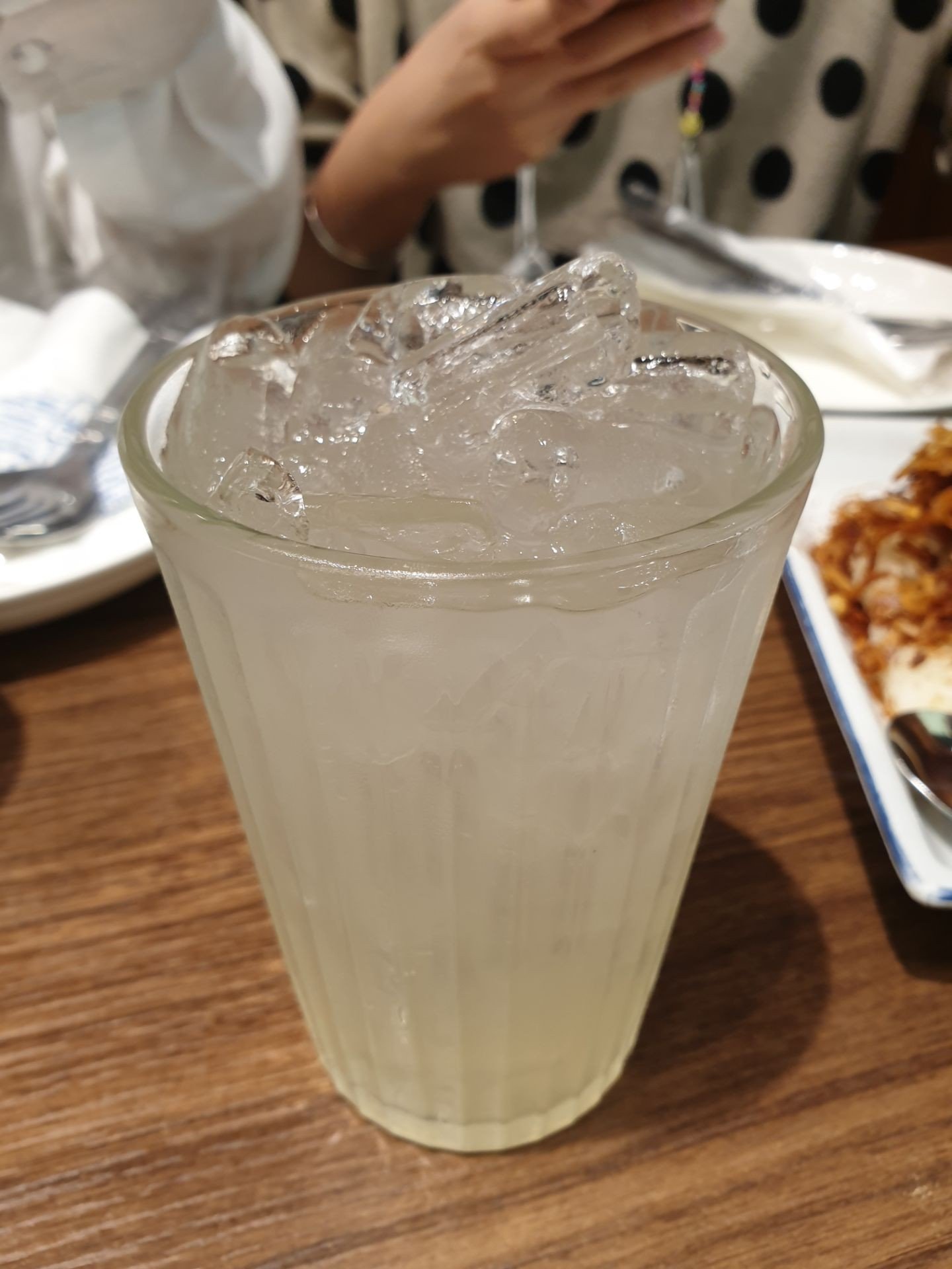 รูป Zaab Eli (แซ่บอีลี่) วัน-โอ-วัน เดอะเทิร์ดเพลส