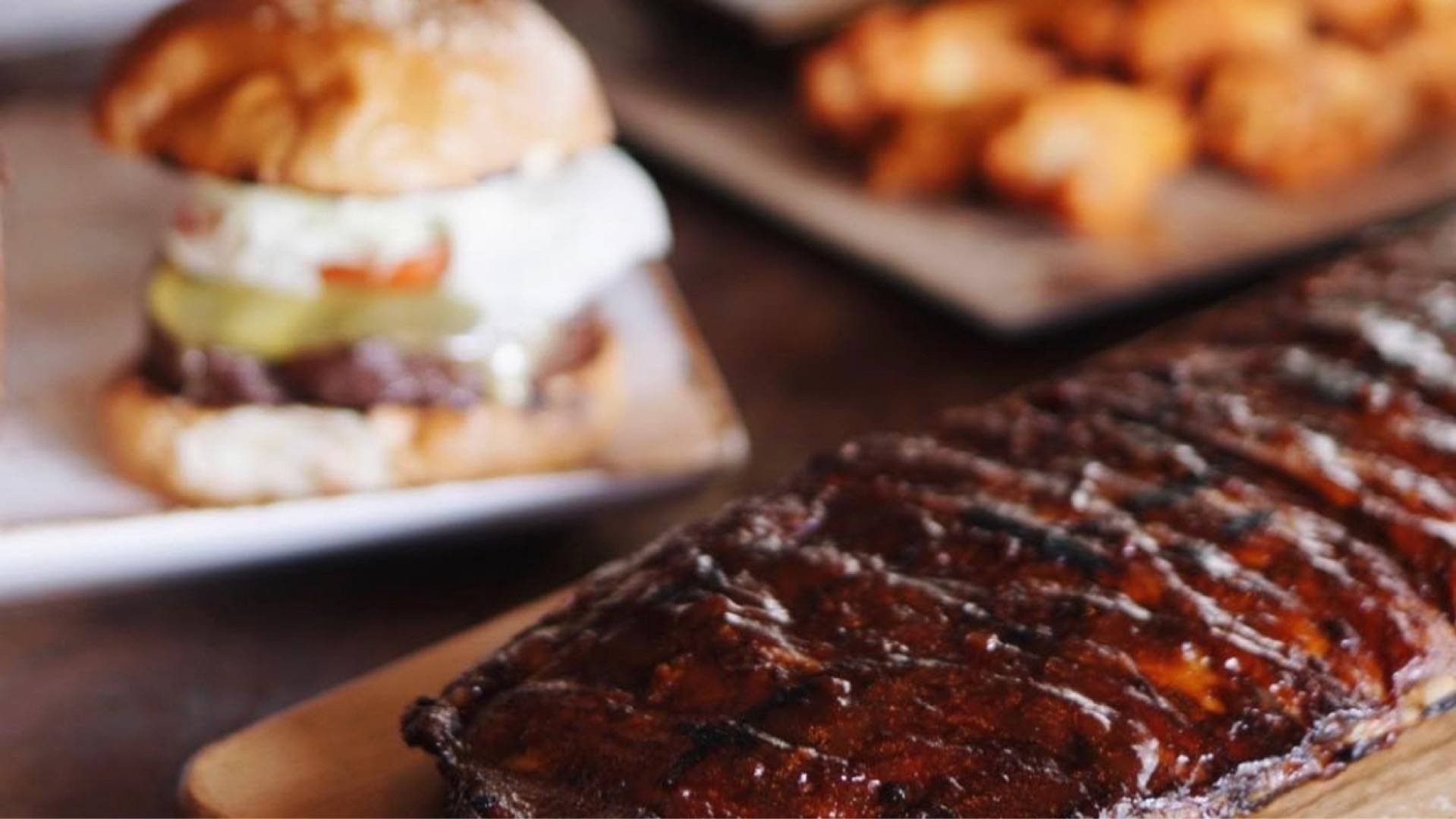 รูป Roadhouse Barbecue Bangkok - Wongnai