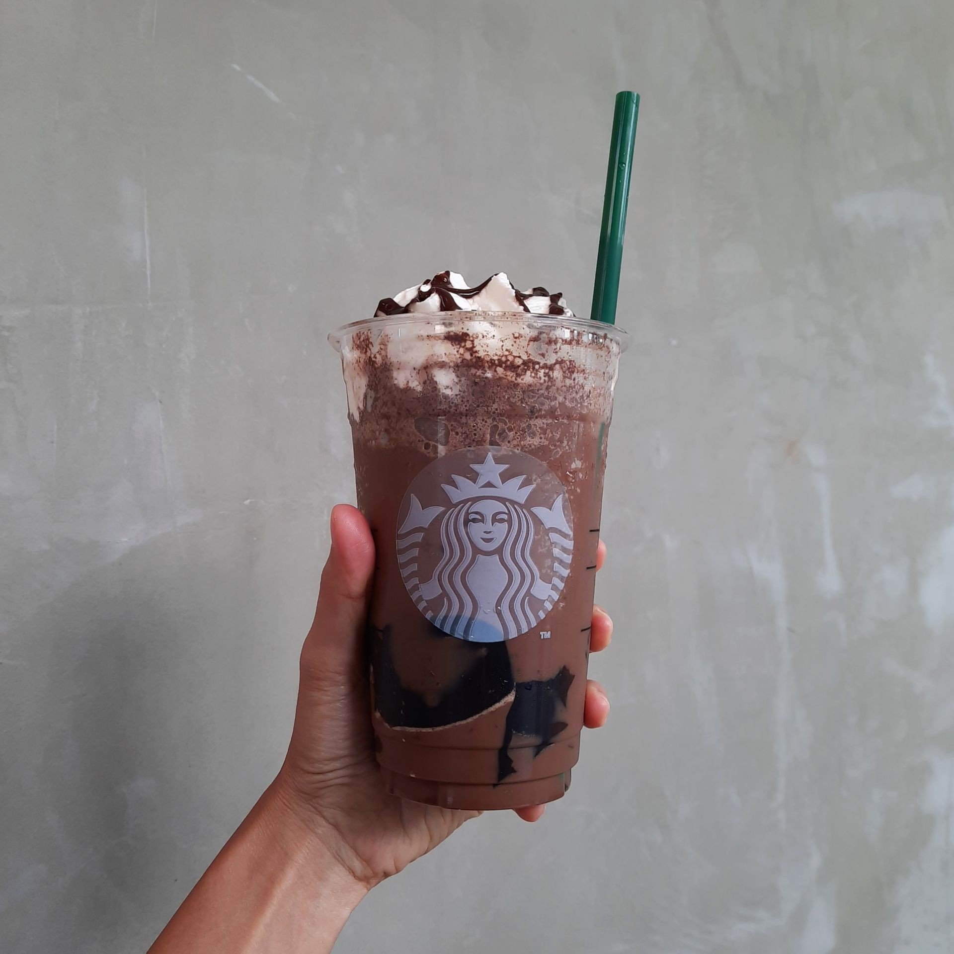 รีวิว Starbucks Chapter One Eco Condo - Java chip frap Venti เข้มช็อค ...