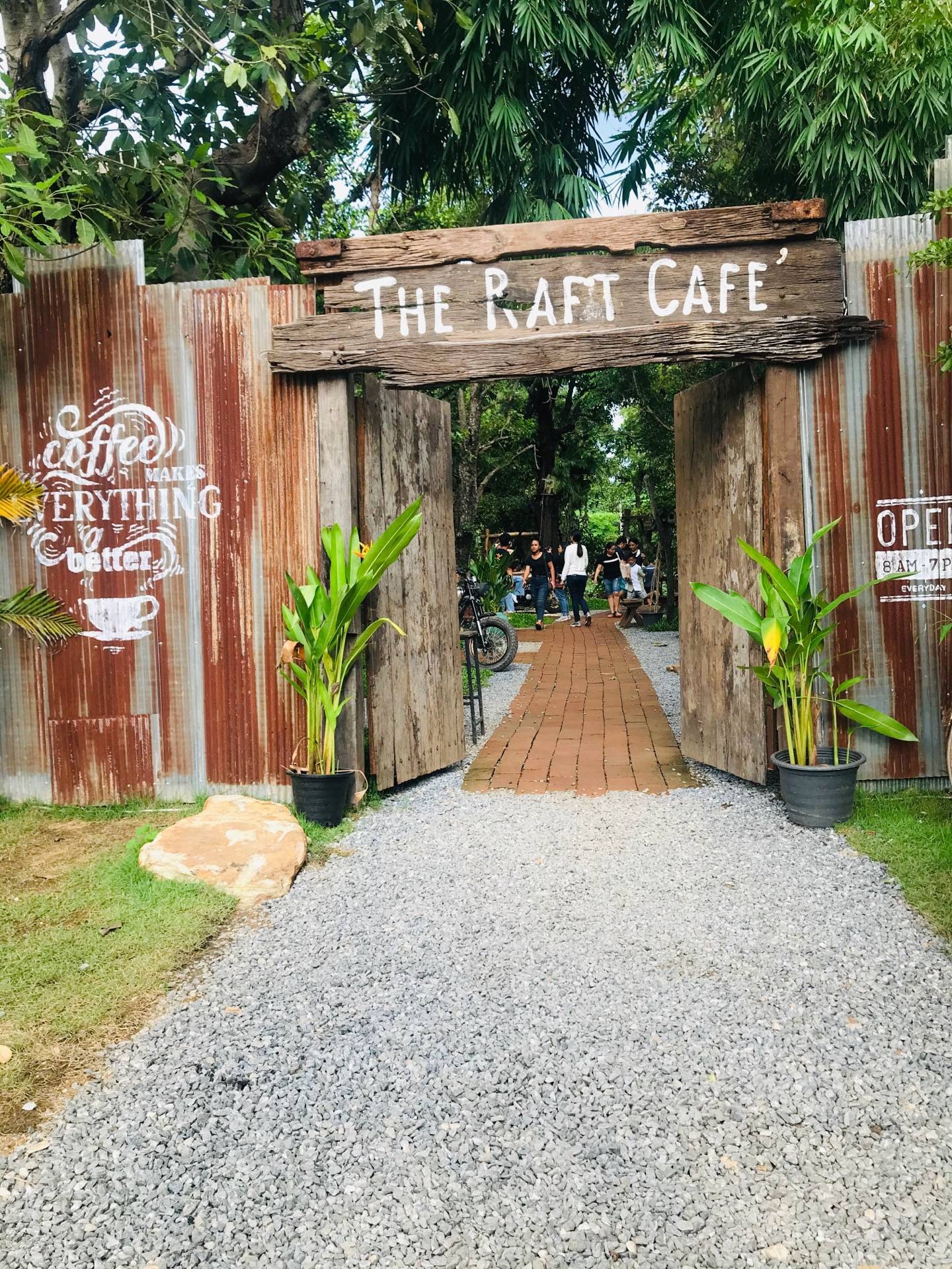 รีวิว The Raft Cafe’ Khaoyai - หากใครที่กำลังมองหาคาเฟ่ริมน้ำ บรรยากาศ ...