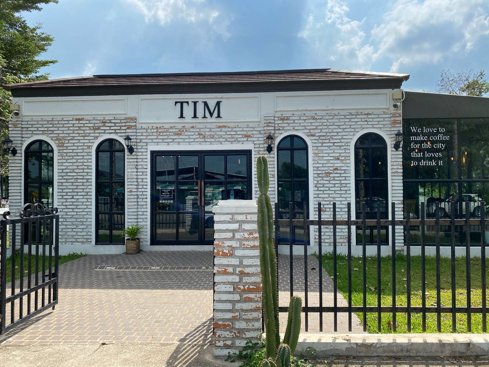 รีวิว ฑิมคาเฟ่ TIM CAFE' - คาเฟ่สวยใกล้อุทยานประวัติศาสตร์กำแพงเพชร