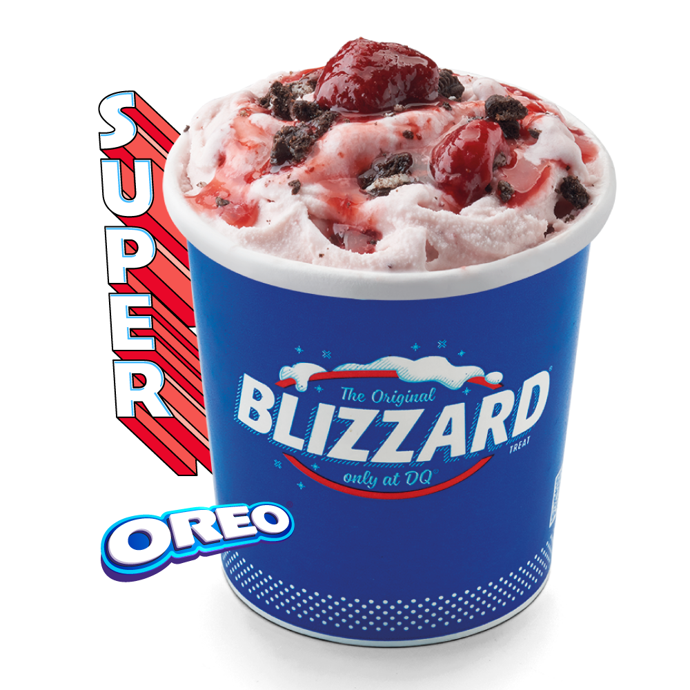Blizzard® Super Strawberry Oreo Extra Large size ร้าน Dairy Queen ® ม.เกษตร