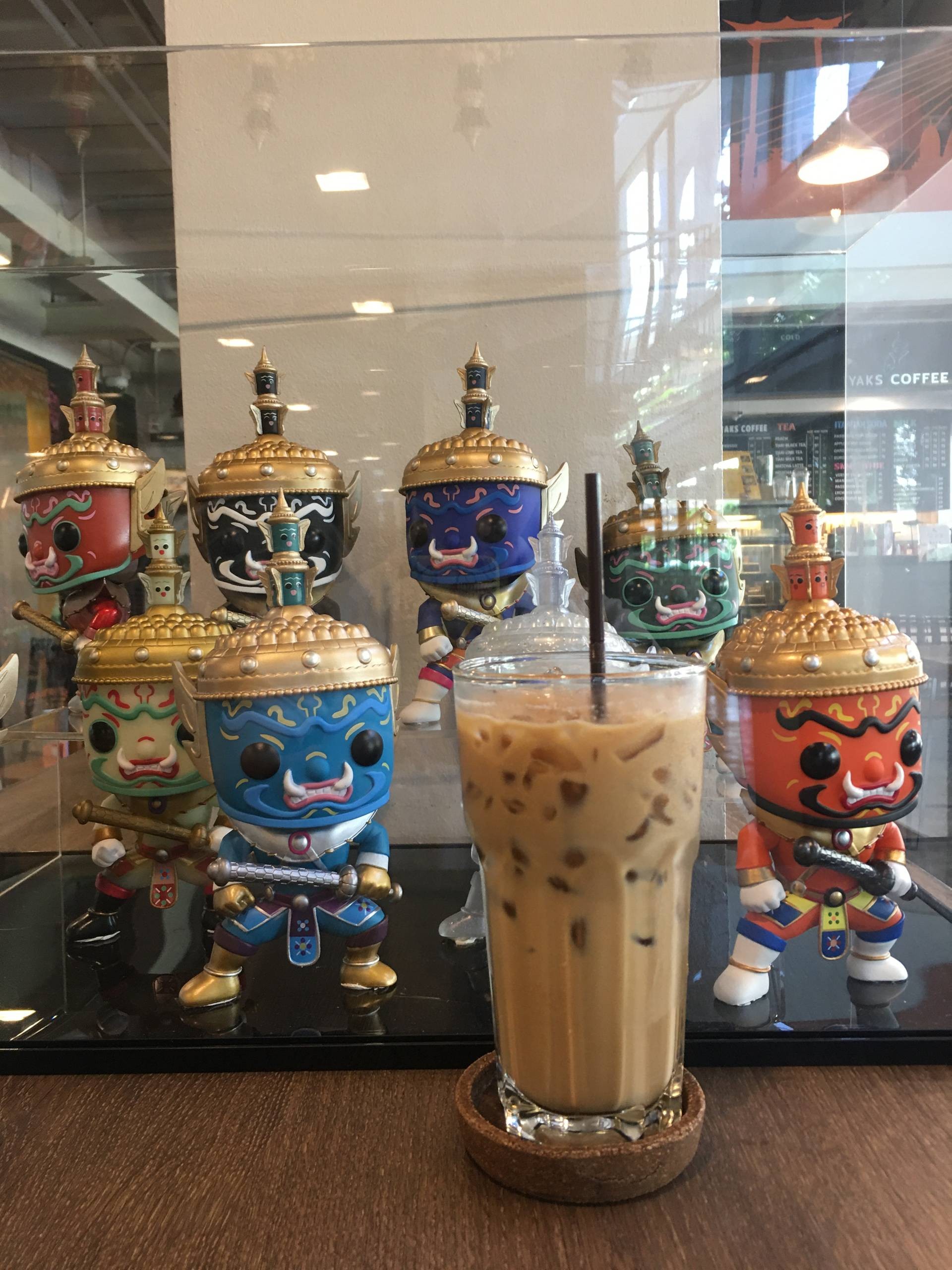 รีวิว Yaks Coffee สี่แยกอรุณอมรินทร์ - - หอมกลิ่นกาแฟสดมากครับ