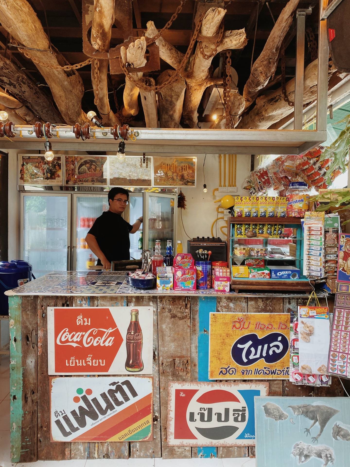 รีวิว ผสมสี Phasom-See - ผสมสี Phasom-See后现代艺术咖啡厅