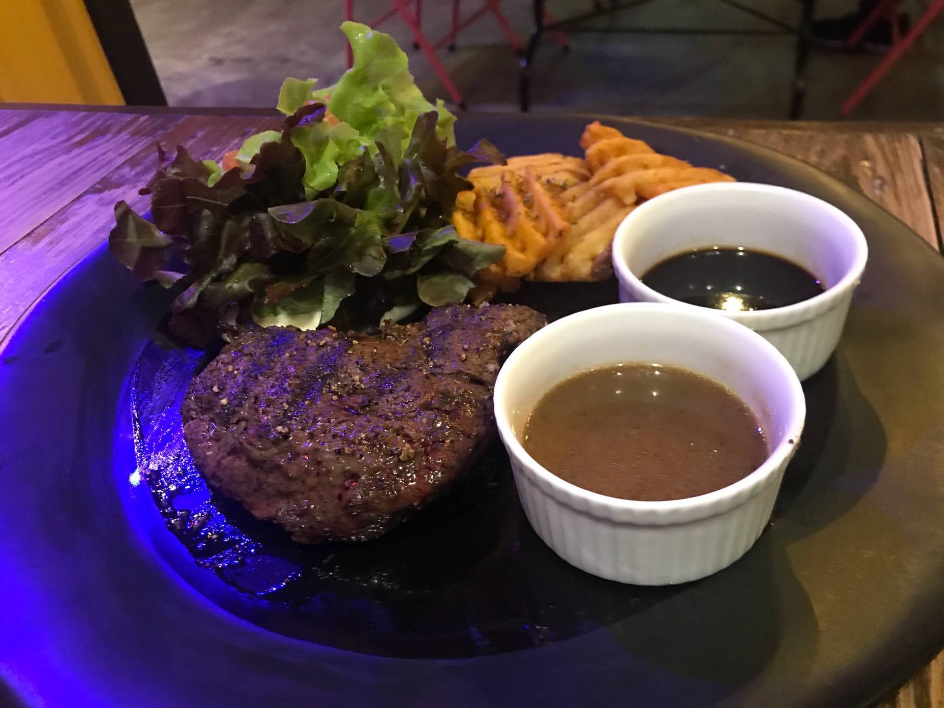 รีวิว Chef Clint - สมราคาค่ะ