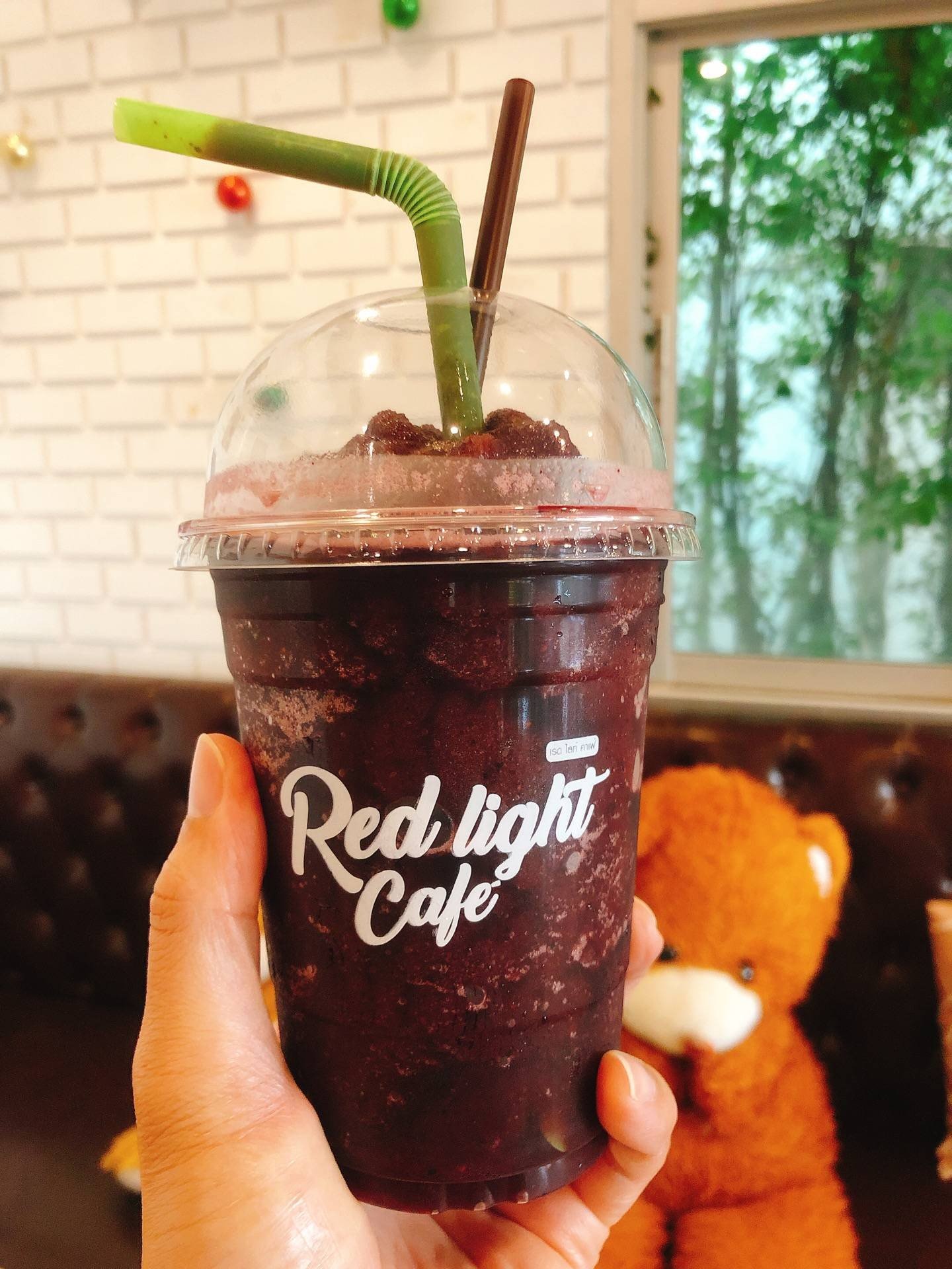 รีวิว Red Light Cafe - น้ำรสชาติใช้ได้เลย