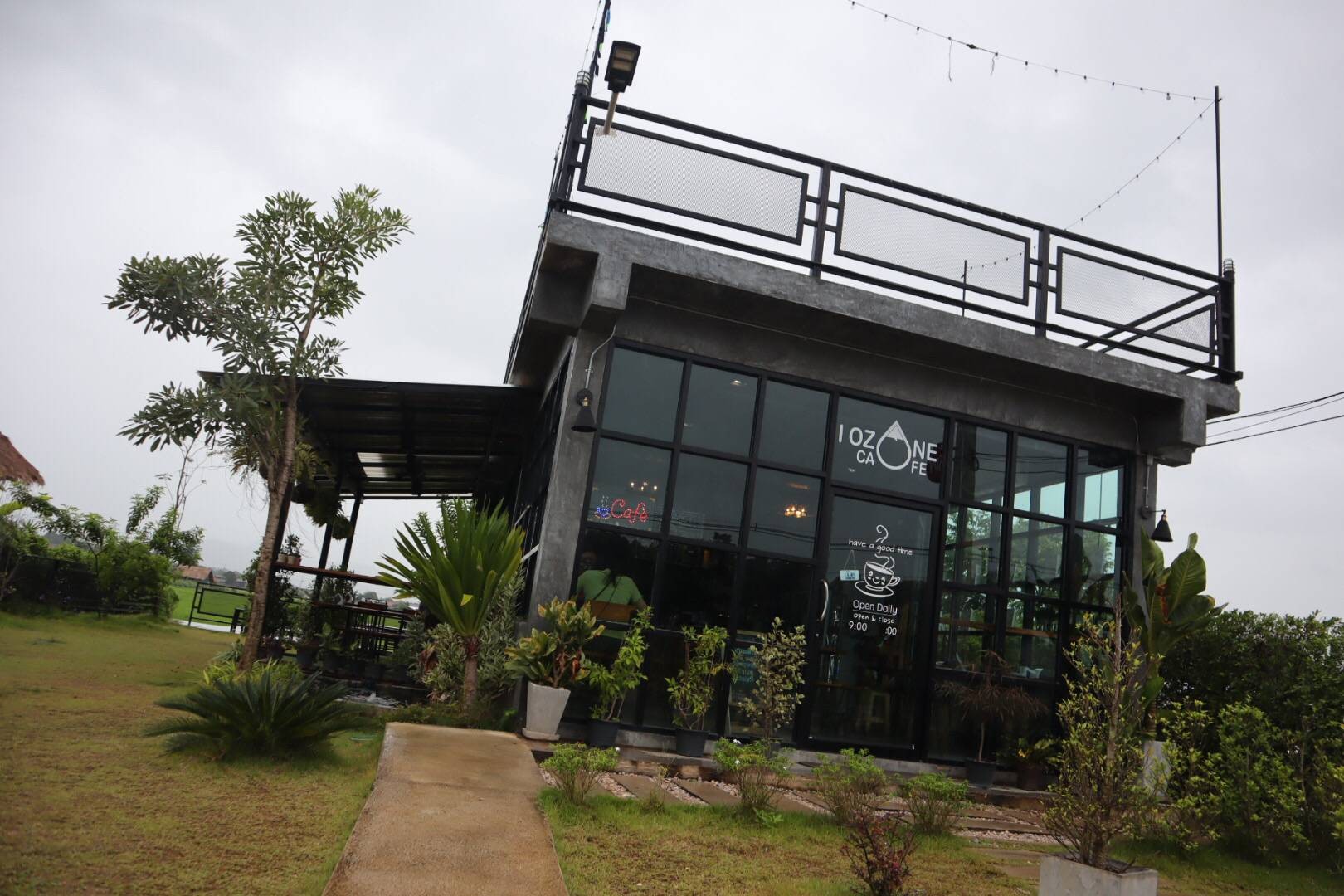 รีวิว I Ozone Cafe' - อยากได้วิวทุ่งนา ก็แวะมา - Wongnai