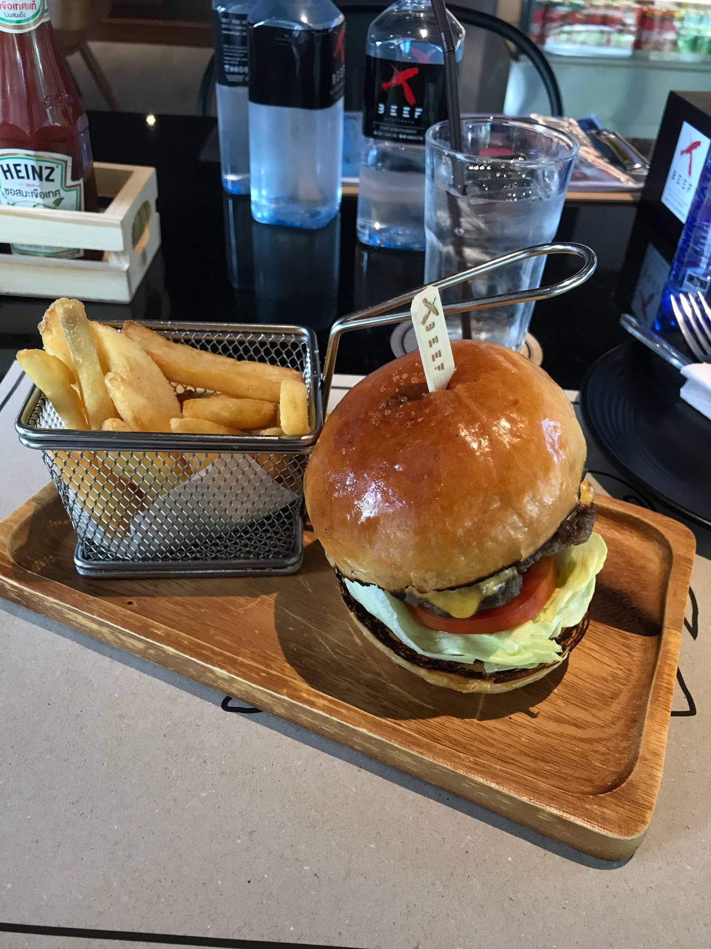 รีวิว X BEEF เอ็กซ์ บีฟ อยุธยา - Xbeef คาเฟ่&บาร์ ทีเด็ดต้องยกให้เนื้อ ...