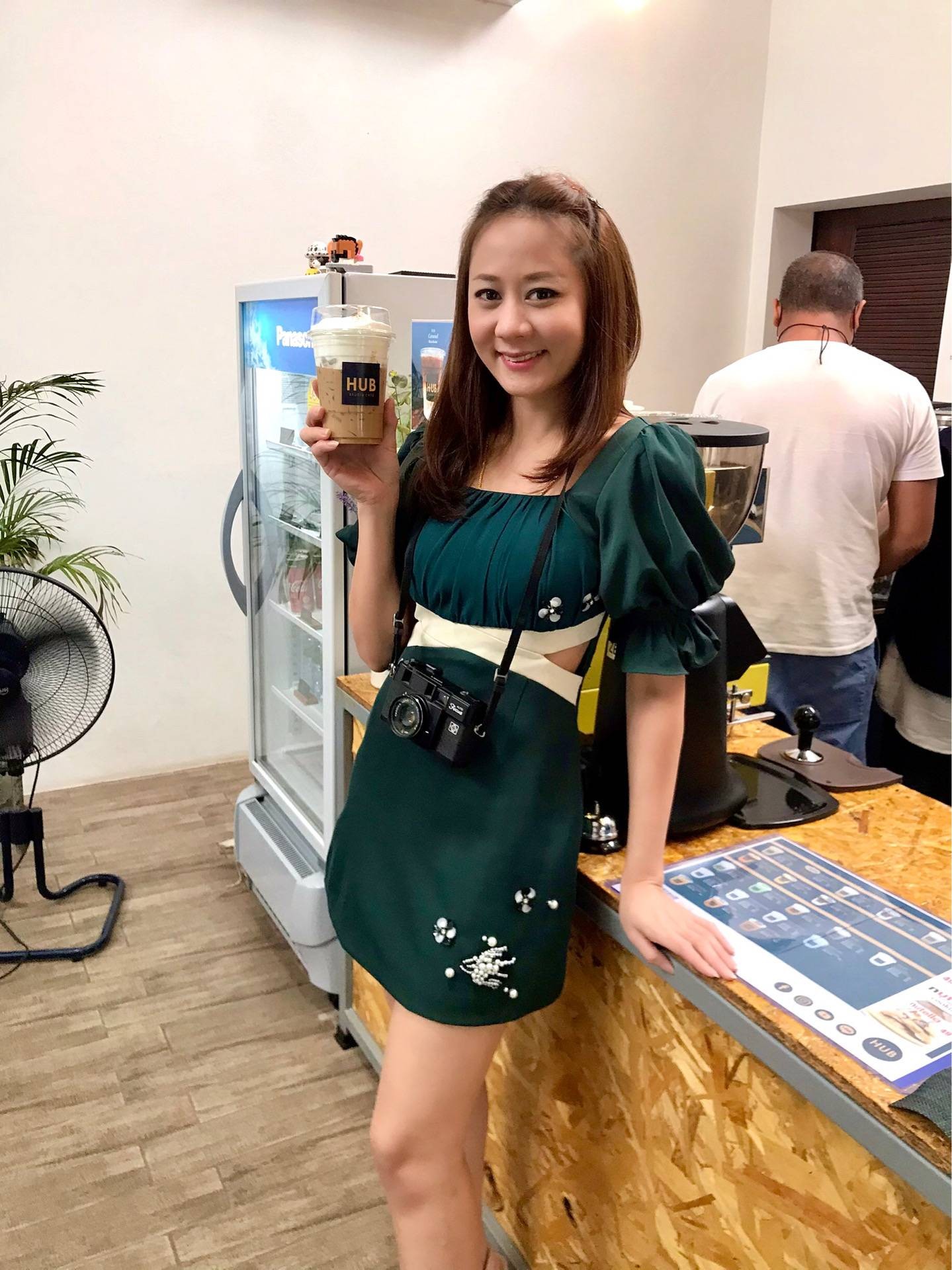 รีวิว HUB studio cafe - ฮับ สตูดิโอ คาเฟ่ - ร้านกาแฟน่ารัก บรรยากาศเป็น ...