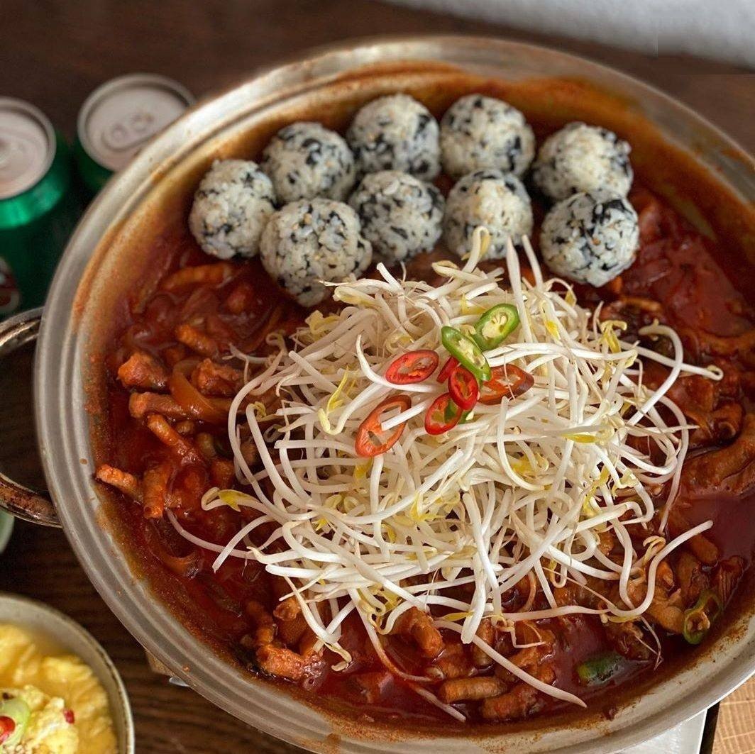 Crazy Dakbal 국물 닭발 - สั่งอาหารเดลิเวอรี | Wongnai x LINE MAN