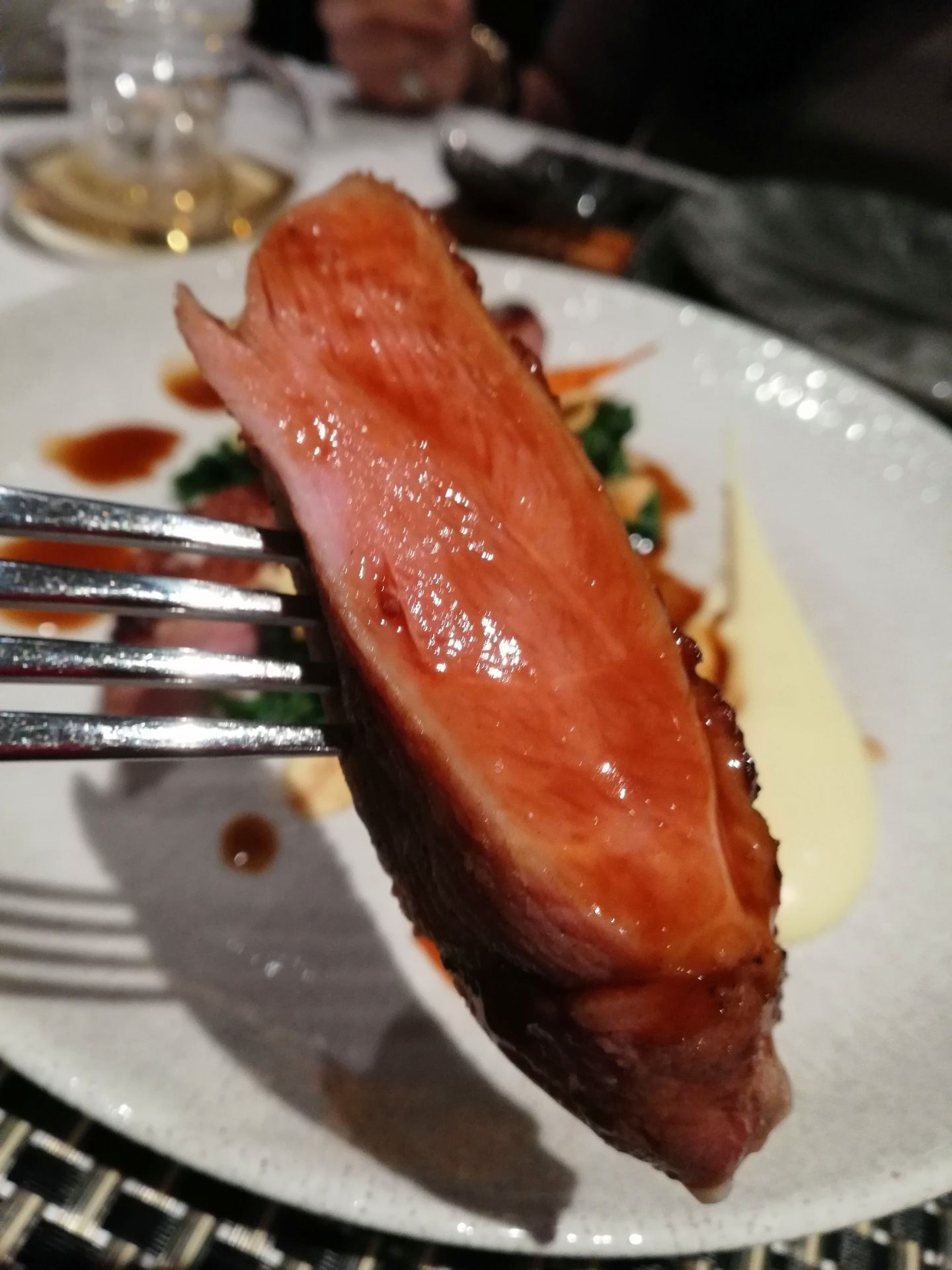 Main - Honey Cinnamon Glazed Duck Breast ร้าน Maze Dining - Wongnai