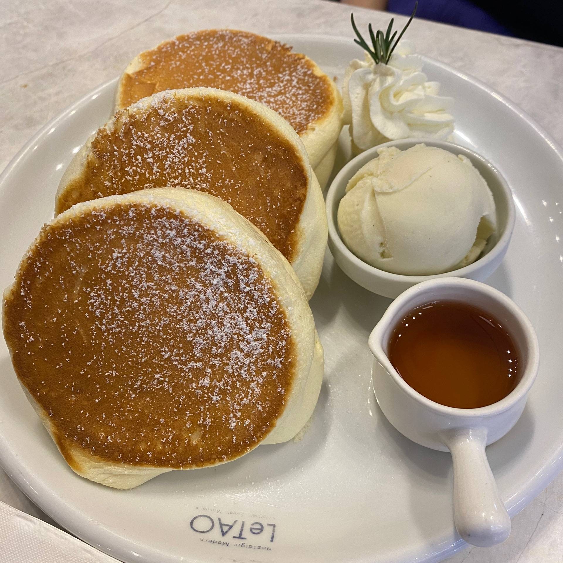 รีวิว LeTAO centralwOrld - อร่อยดีครับ ราคาแรงอยู่ - Wongnai