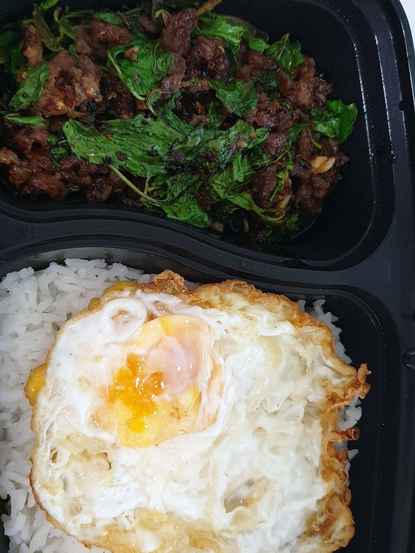 รีวิว ผัดเพรา - PadPao สีลม-ศาลาแดง - อร่อยค่ะ ผัดแห้งดี