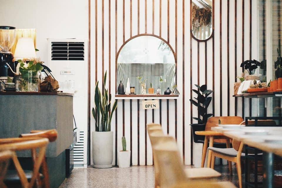 รีวิว Kham Cafe - บรรยากาศร้าน - Wongnai