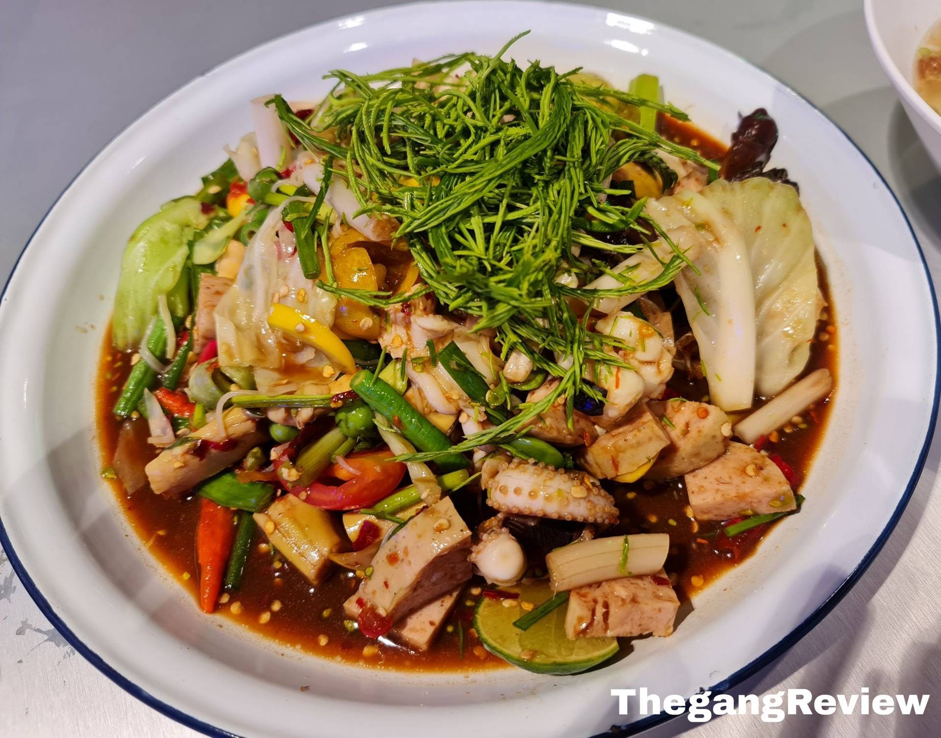 รีวิว Phed Phed Thai Taste Mahanakhon Cube - ร้านนี้สาขาไหนก็ไม่ผิดหวัง ...