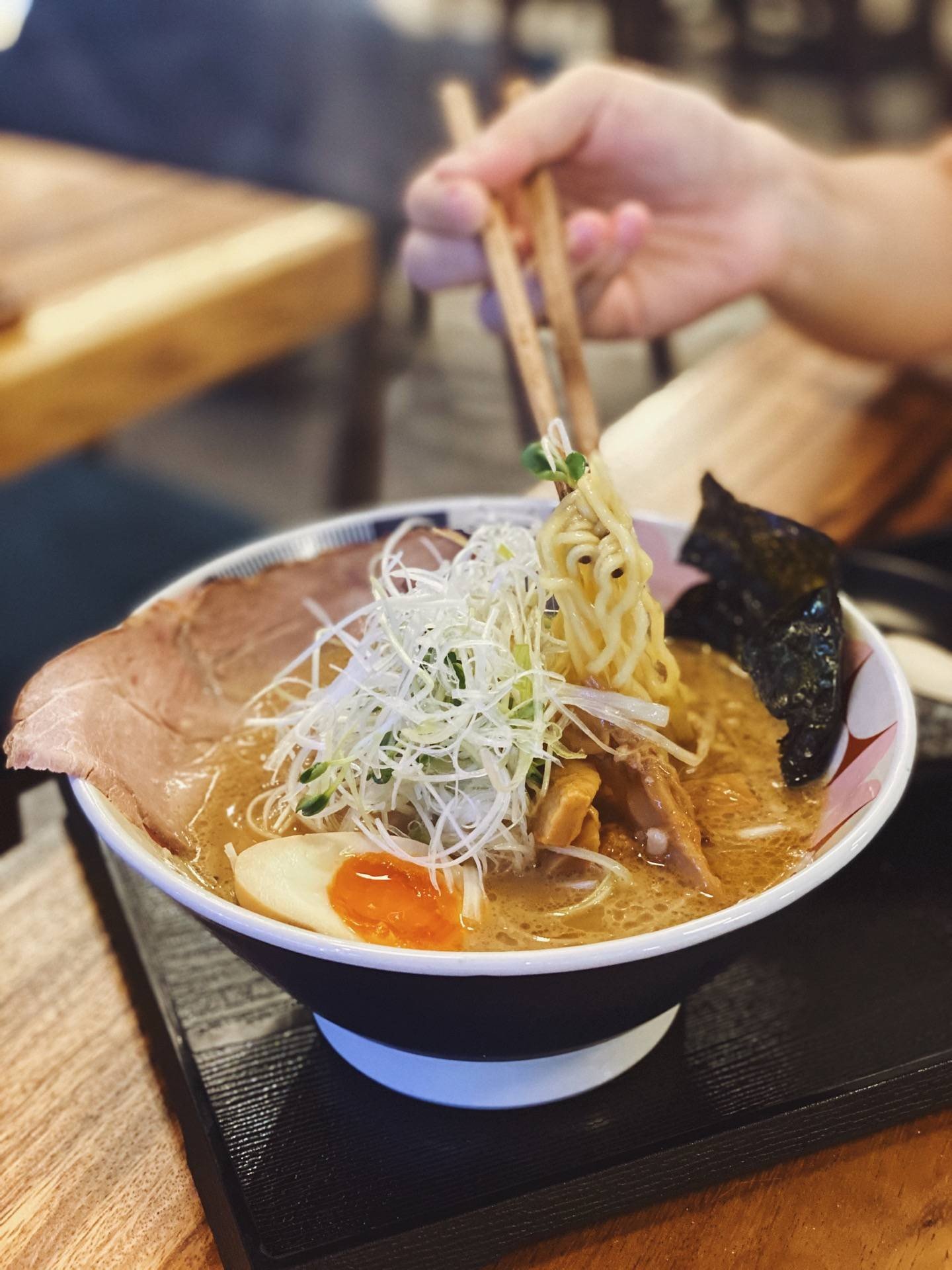 Tonchin Classic Tokyo Tonkotsu Ramen ร้าน Tonchin Ramen เมอร์คิวรี่ วิลล์