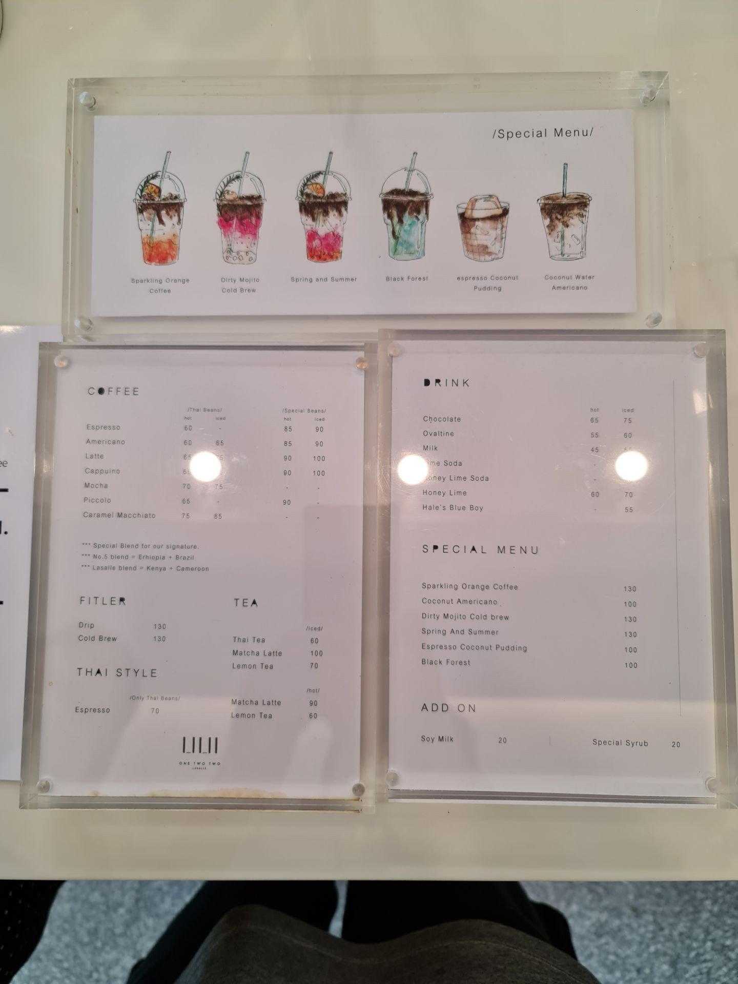 รูป One Two Two Coffee Bar @ Lasalle ลาซาล