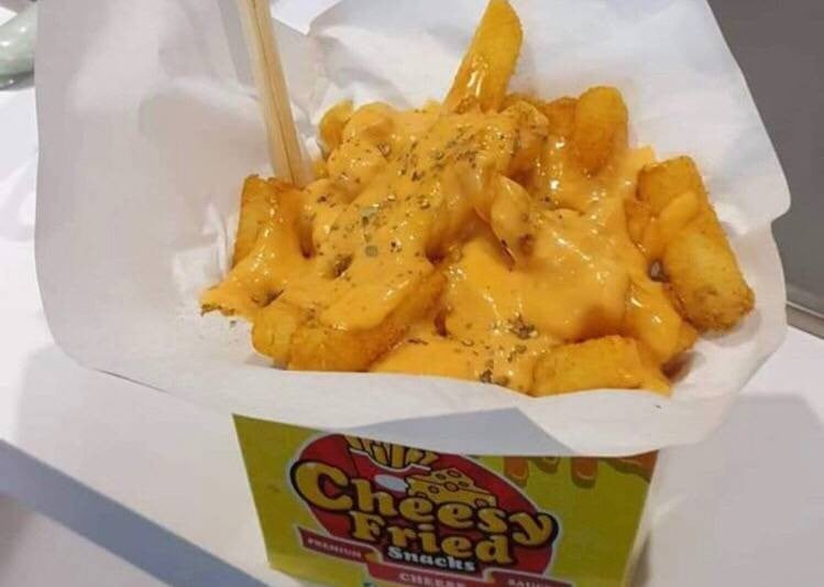 รีวิว Cheesy Fried Snacks สาขาวิคตอเรียการ์เด้นส์ เพชรเกษม69 - เฟรนฟรายชีสเยิ้มๆ