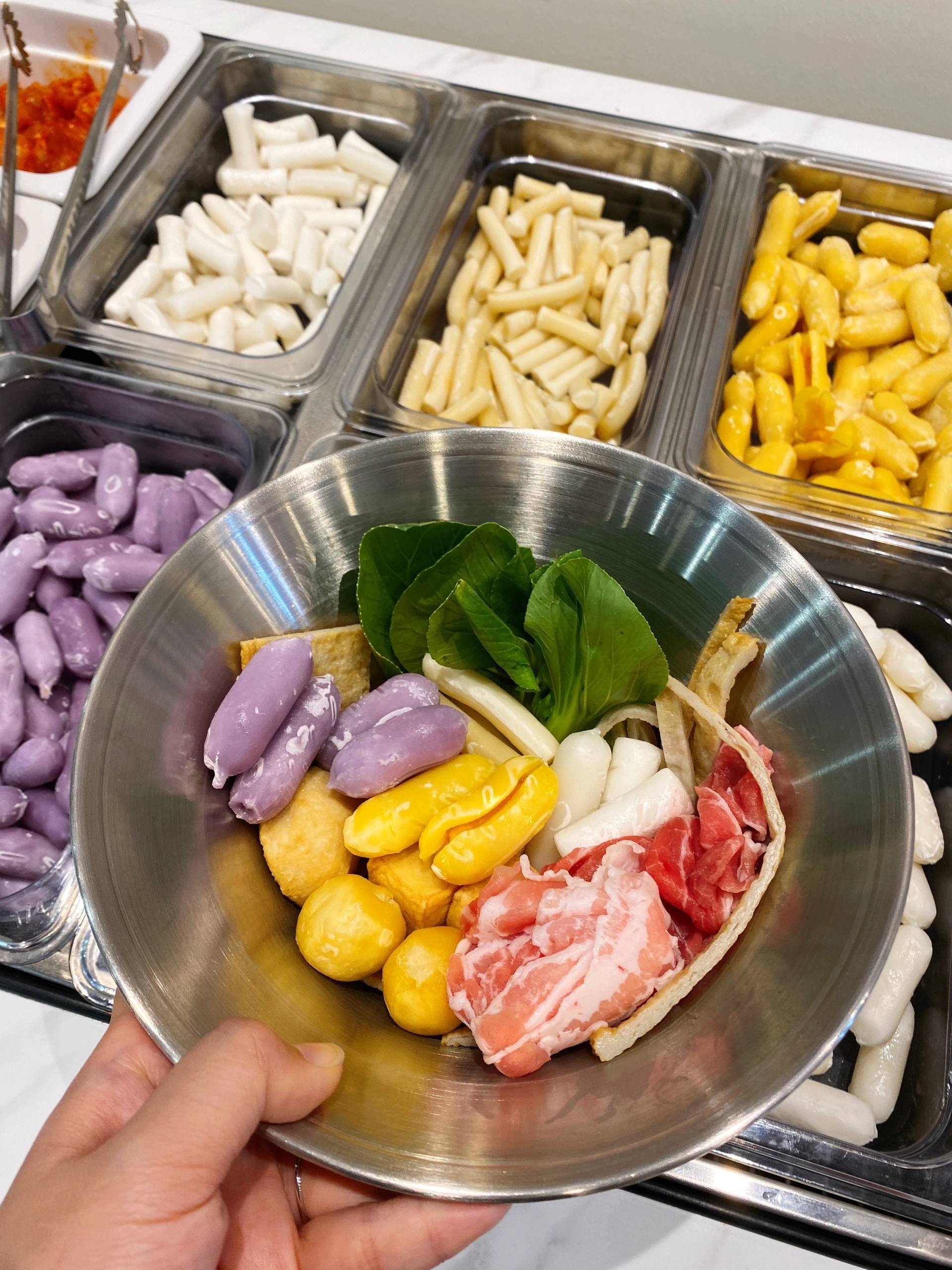 รีวิว RED POKKI โลตัส บางกะปิ - บุฟเฟ่ต์หม้อไฟเกาหลี ต๊อกปกกีจุกๆๆ