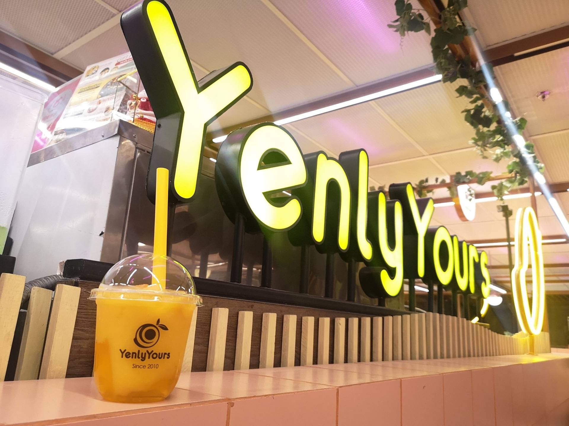 รีวิว Yenly Yours เซ็นทรัลเวิลด์ - มะม่วงปั่นหอมหวาน - Wongnai