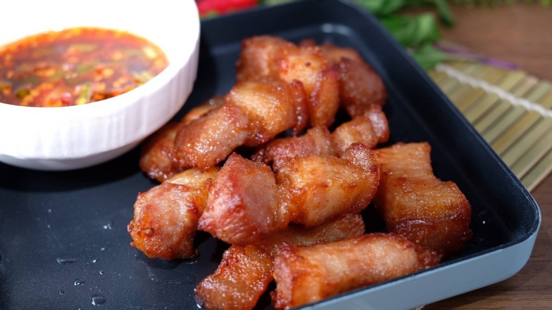 หมูทอดสะพานใหม่ pig me - สั่งอาหารเดลิเวอรี | Wongnai x LINE MAN