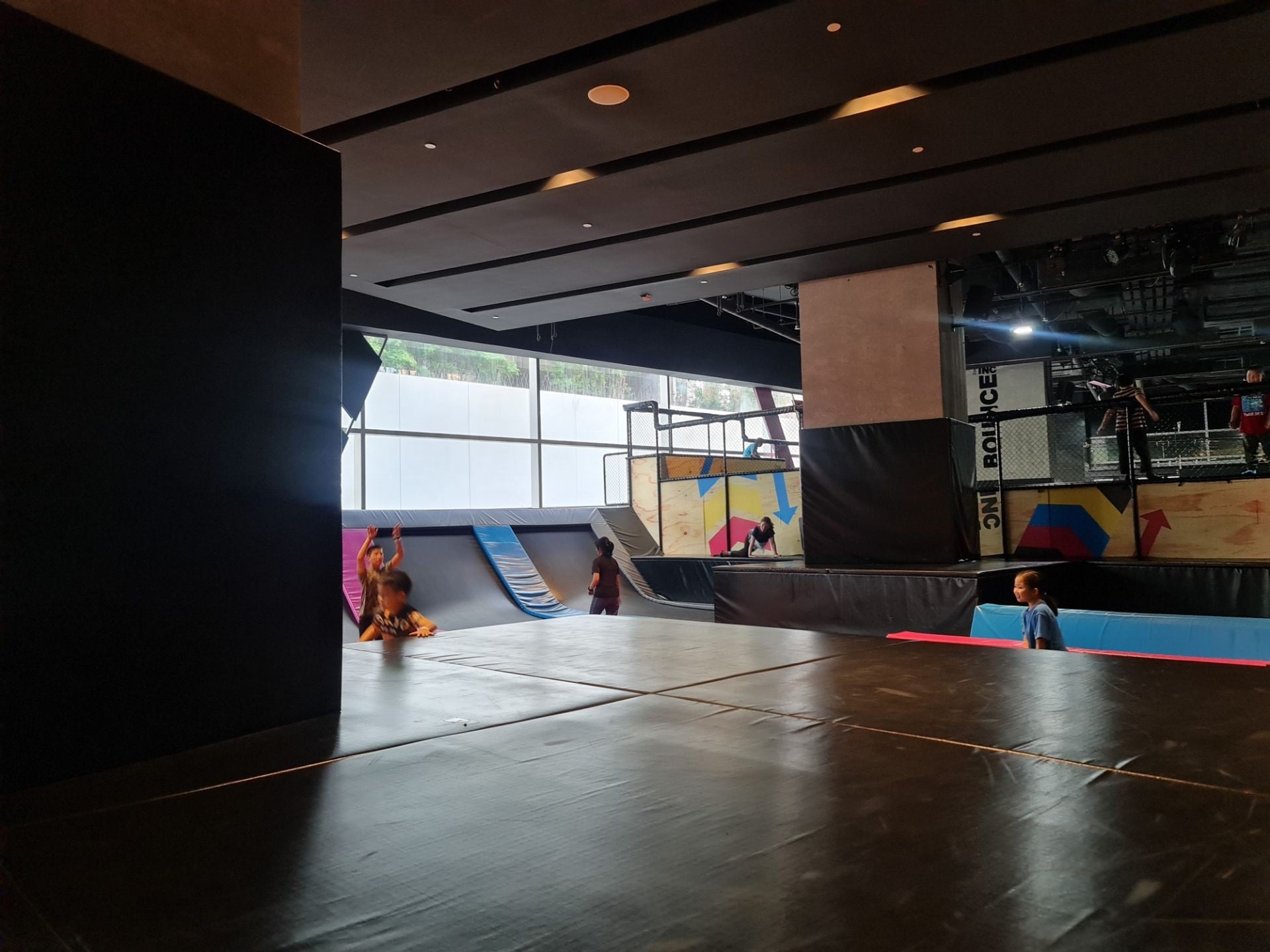 รูป Bounce Thailand The Emquartier