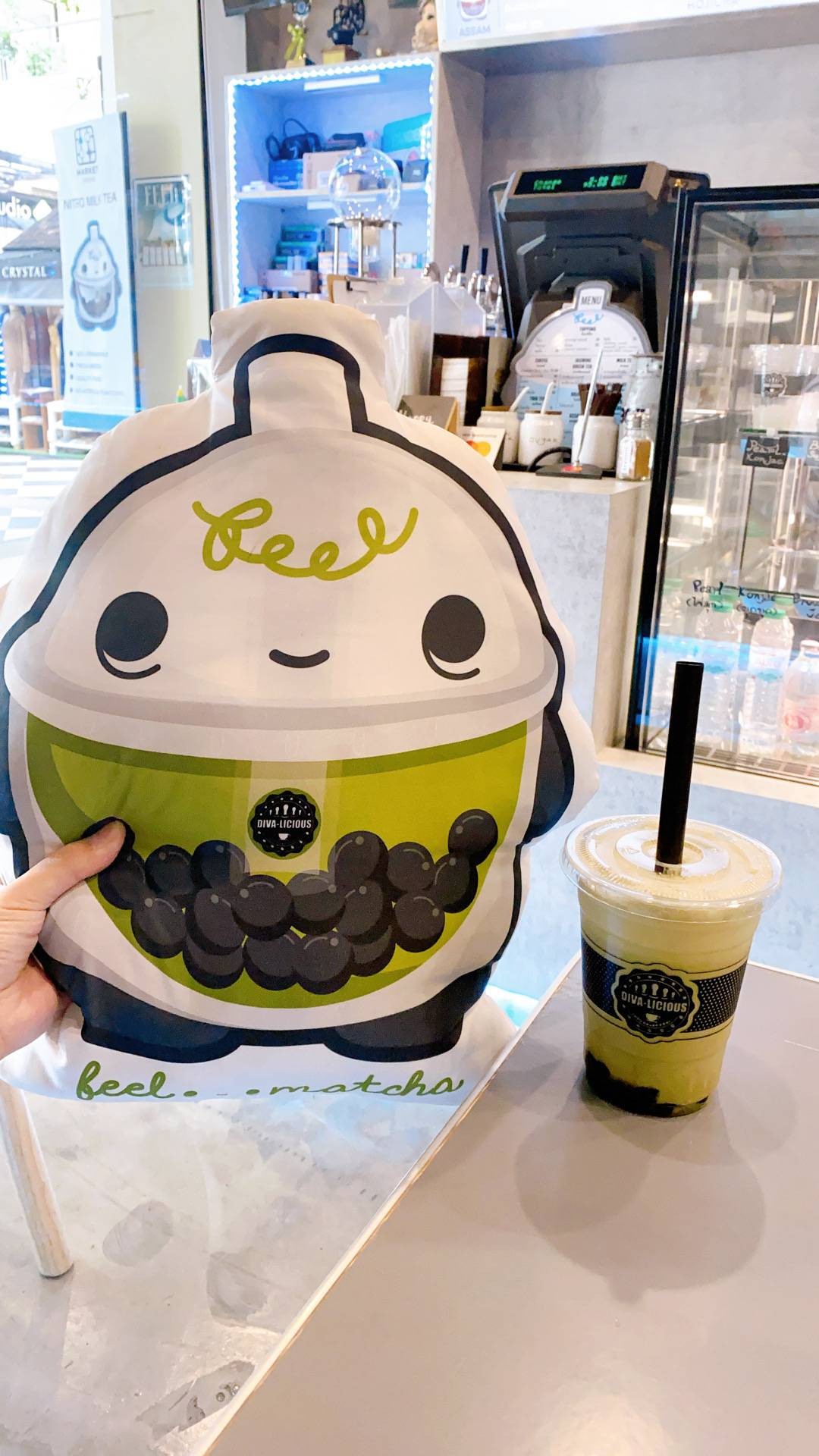 รีวิว Market Trend Nitro Milk Tea - NiTro Milk Tea ชานมไข่มุกชิคๆ Diva ...