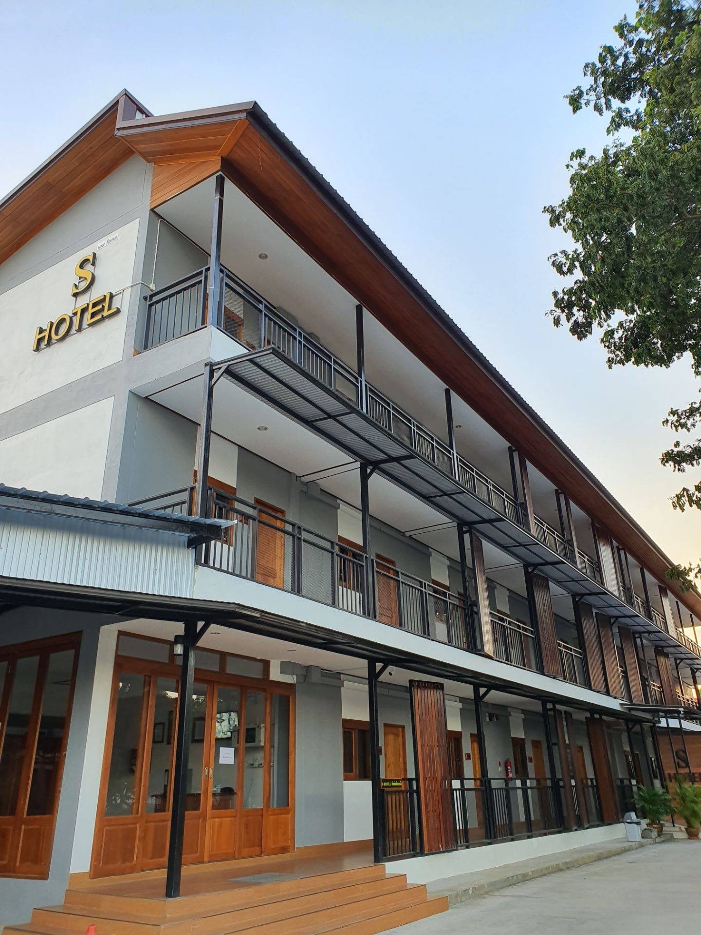 S Hotel - รีวิวที่พัก - Wongnai