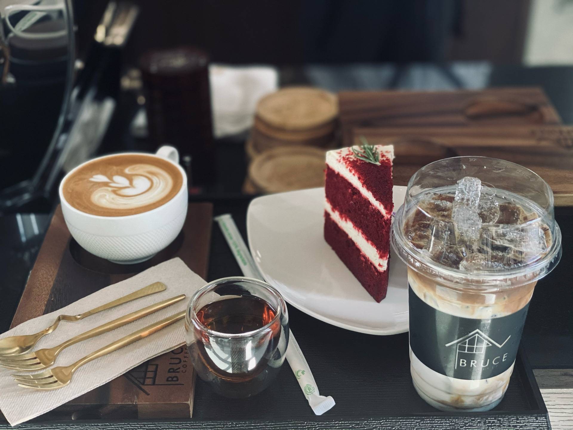 รีวิว Bruce Coffee หนองคาย - แนะนำเลยคะร้านนี้ต้องห้ามพลาด กาแฟเค้ก ...