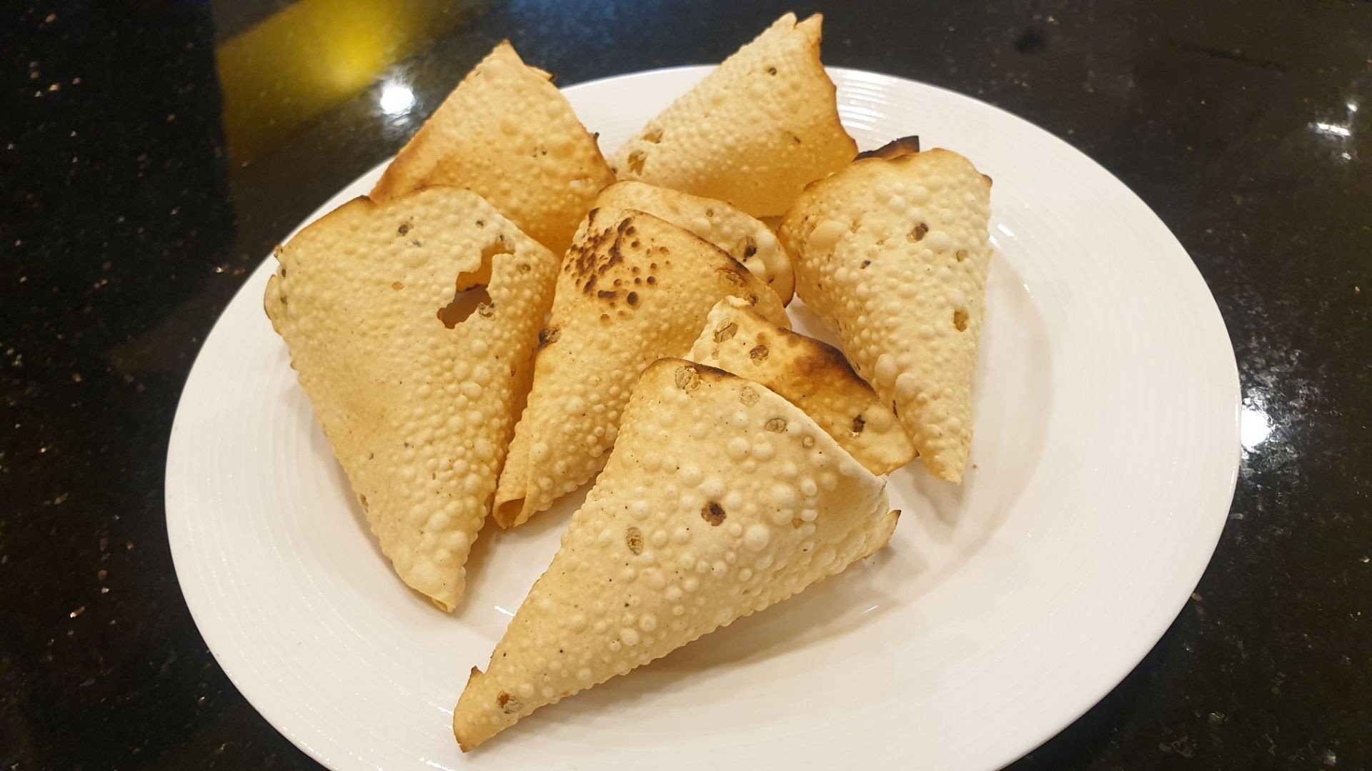 Papad • ปาปัด, ปาปาดัม (papadum) เป็นข้าวเกรียบอินเดีย มีรสชาติในตัว ...