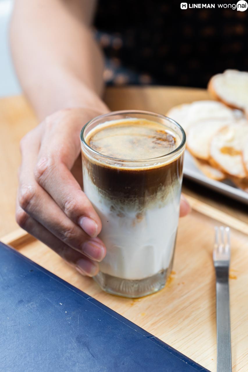 “Light Up Cafe” เชียงใหม่ ปรับโฉมใหม่ถ่ายรูปสวย มุมเก๋ เมนูเพียบ!