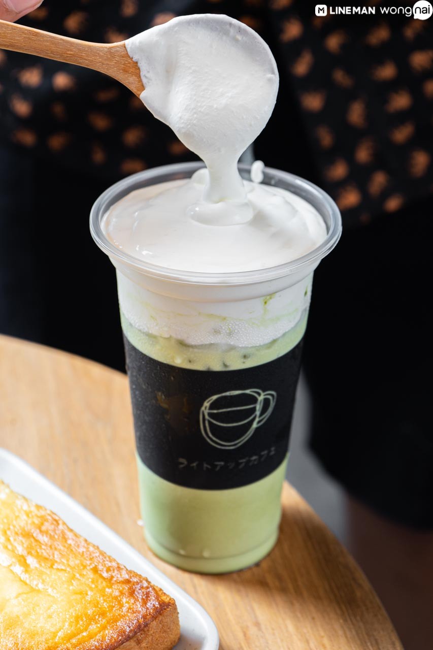 “Light Up Cafe” เชียงใหม่ ปรับโฉมใหม่ถ่ายรูปสวย มุมเก๋ เมนูเพียบ!