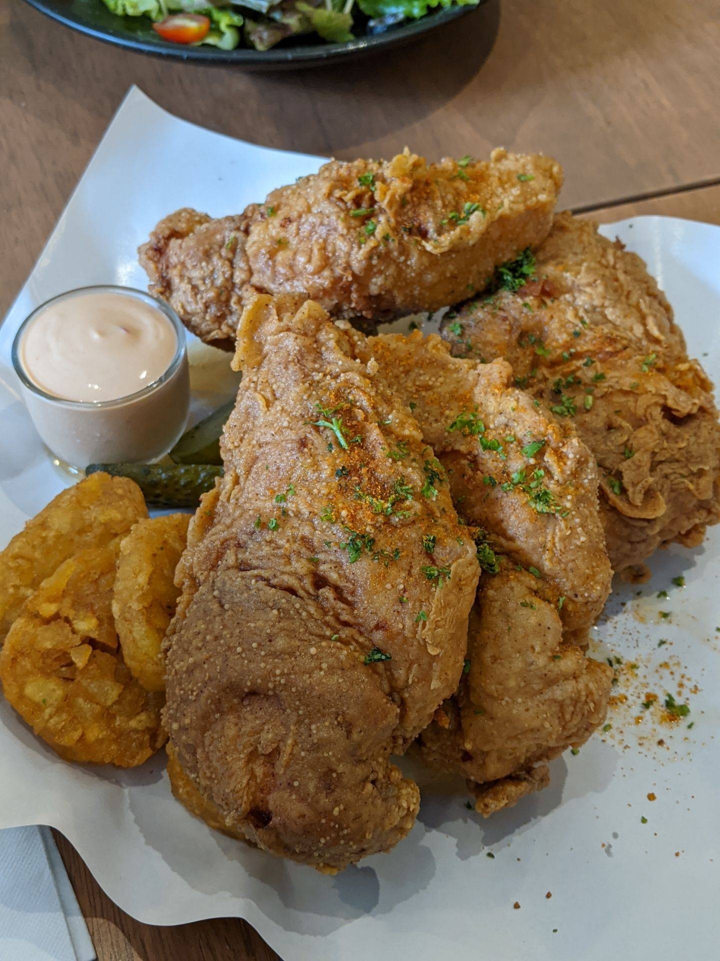 รีวิว Henryfry : fried chicken & housemade food. - ไก่ทอด สุดปัง! - Wongnai