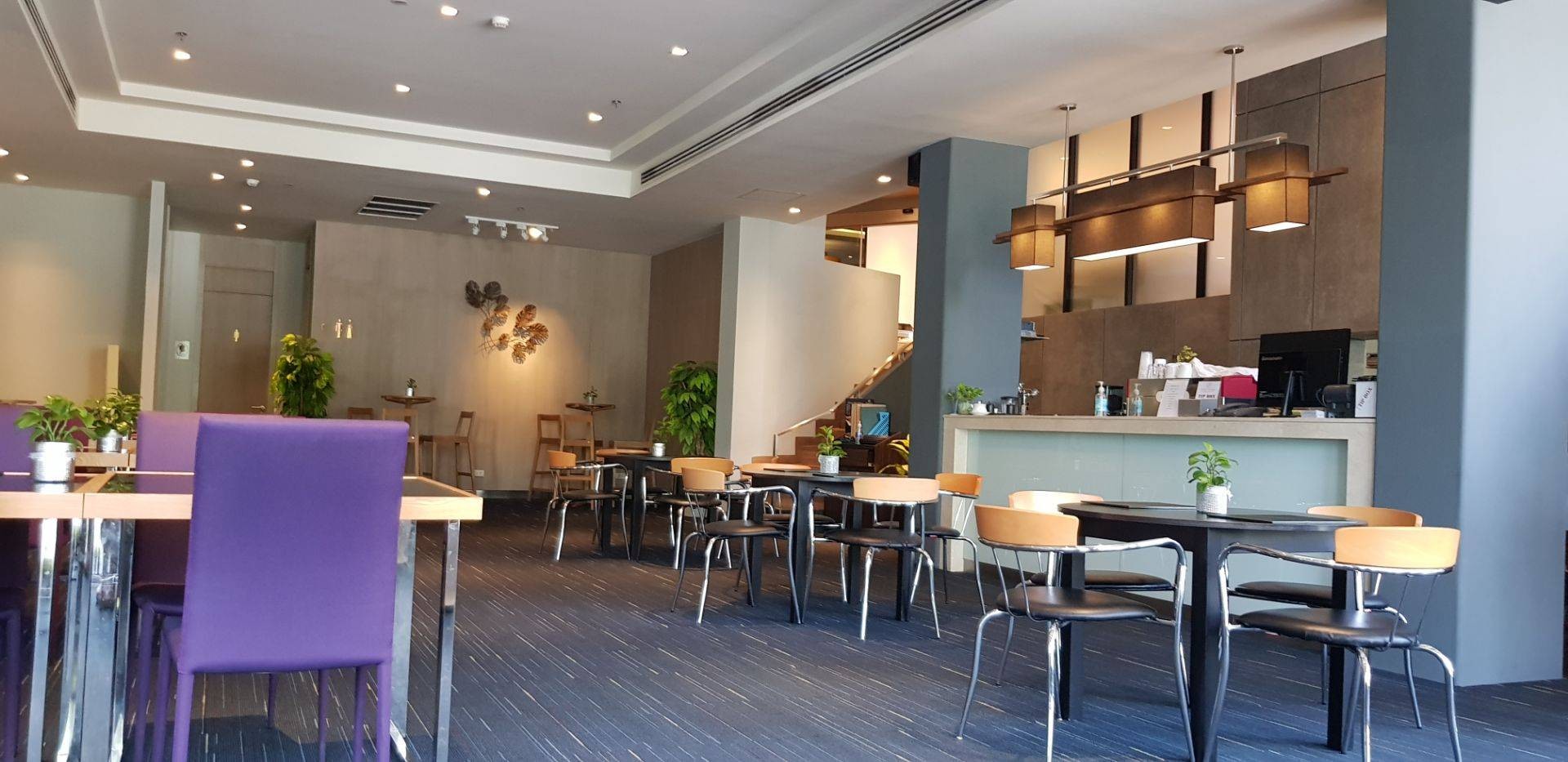 รูป โรงแรม หลุยส์ แทเวิร์น