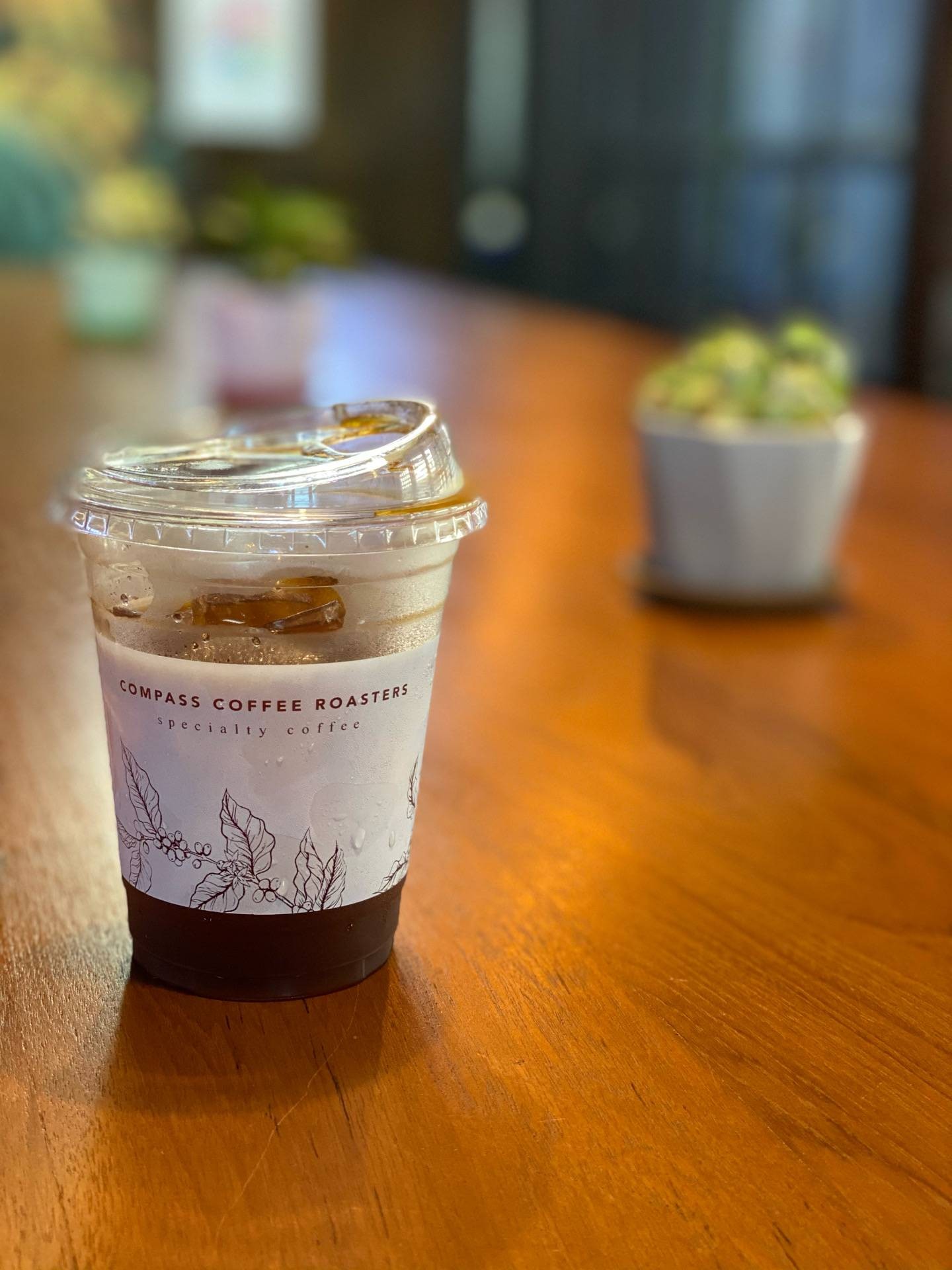 รีวิว Compass Coffee Roasters (Specialty coffee) Compass Coffee ...