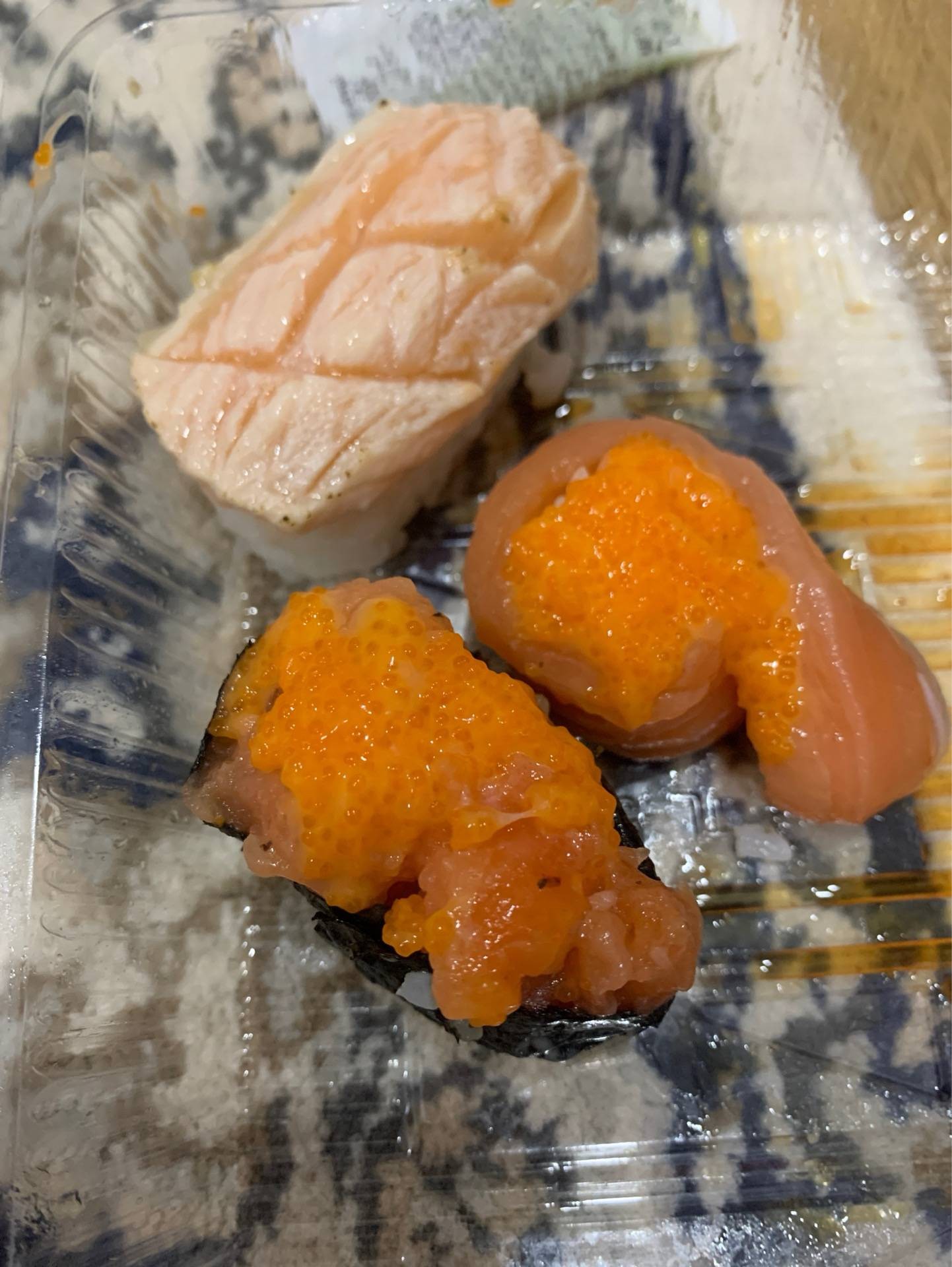 รีวิว Fart burger - ลองสั่งไลน์แมนมาทาน คุณภาพของแย่มากค่ะ แซลมอนไม่สด ...