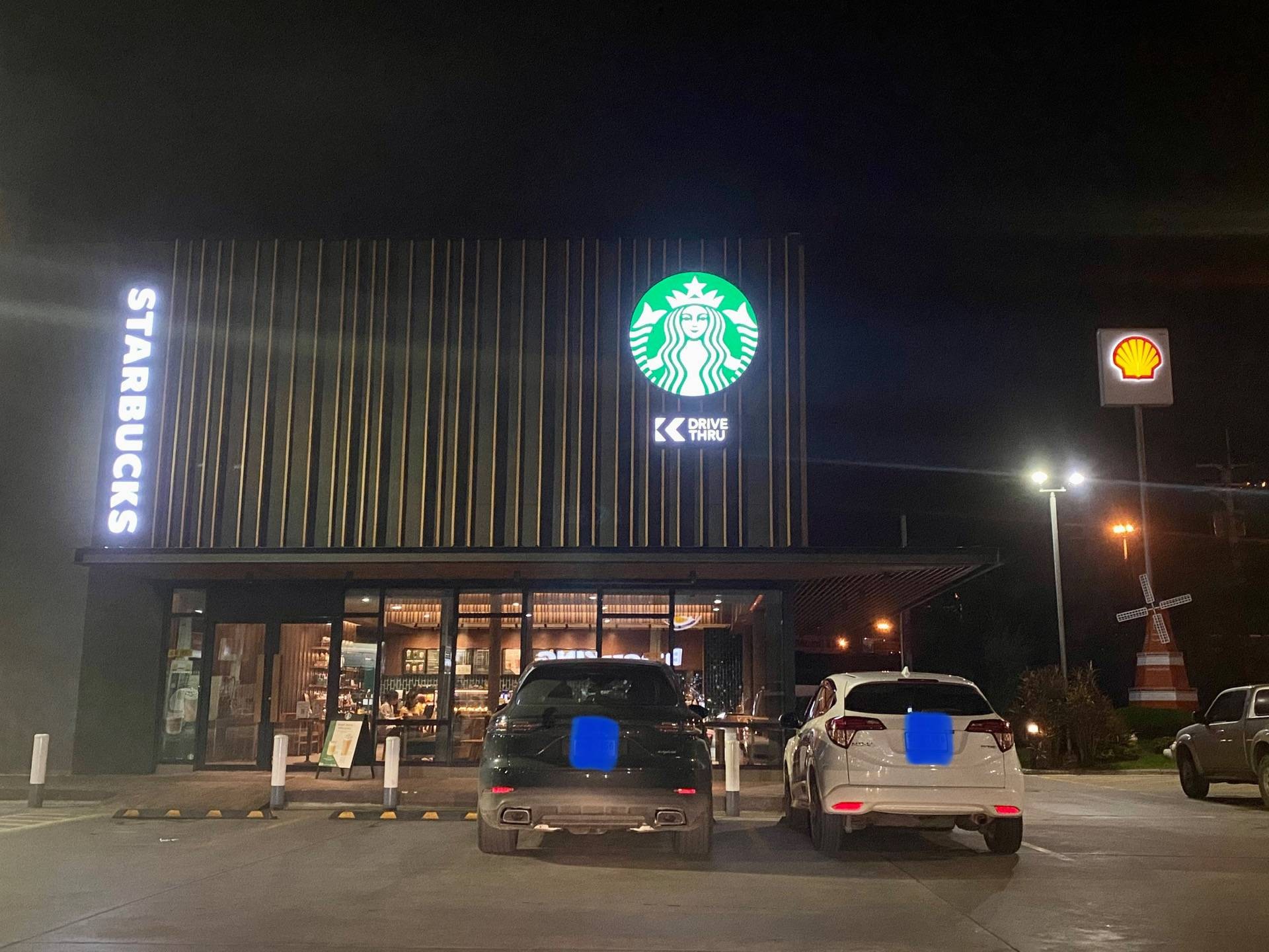 รีวิว Starbucks Shell กาญจนาภิเษก - เปิดถึง 4 ทุ่ม คนเยอะกว่าเก่า