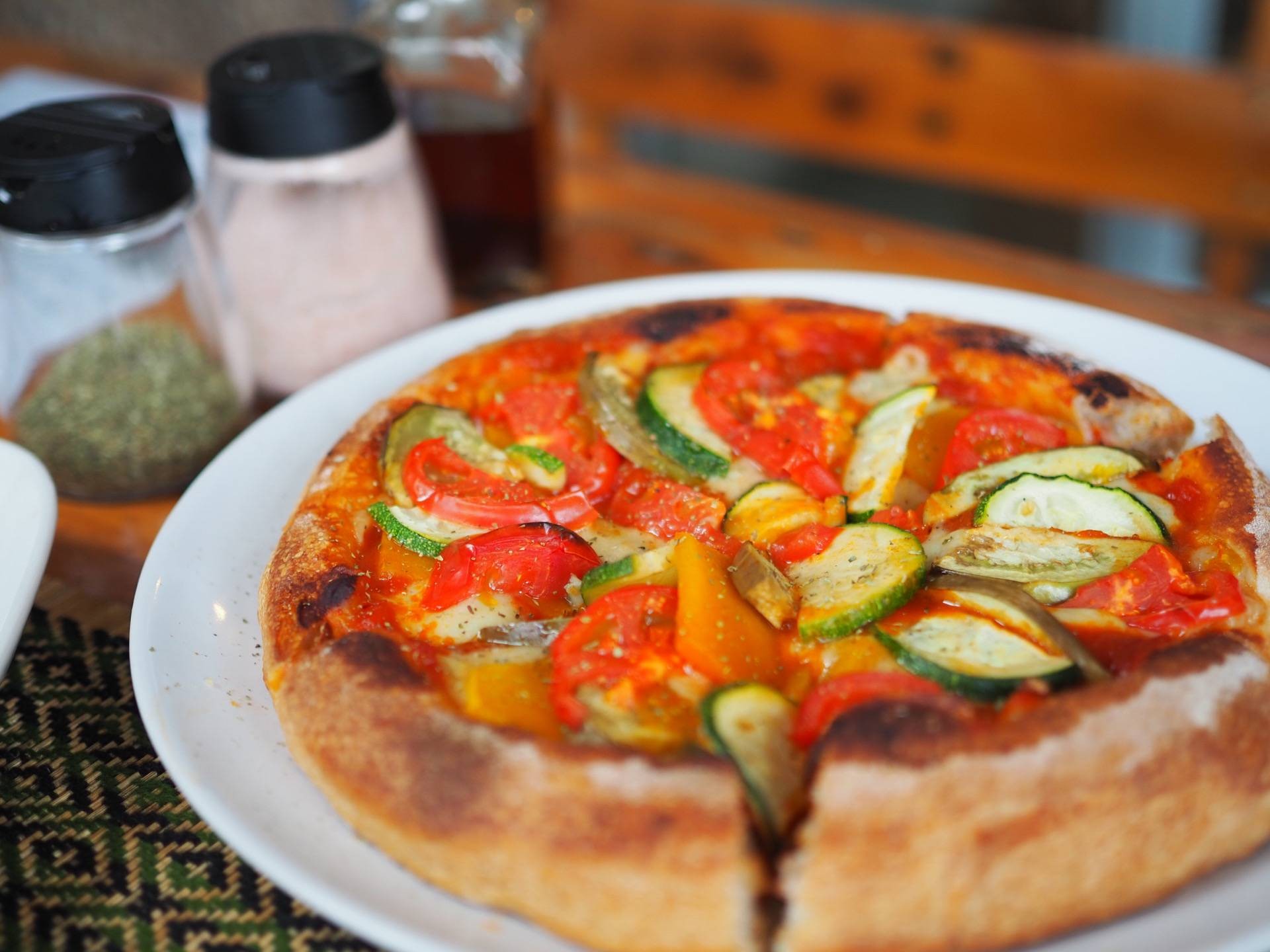 รีวิว Rad Rabbit Vegan Pizza - อร่อย ให้เยอะ ราคาโอเค