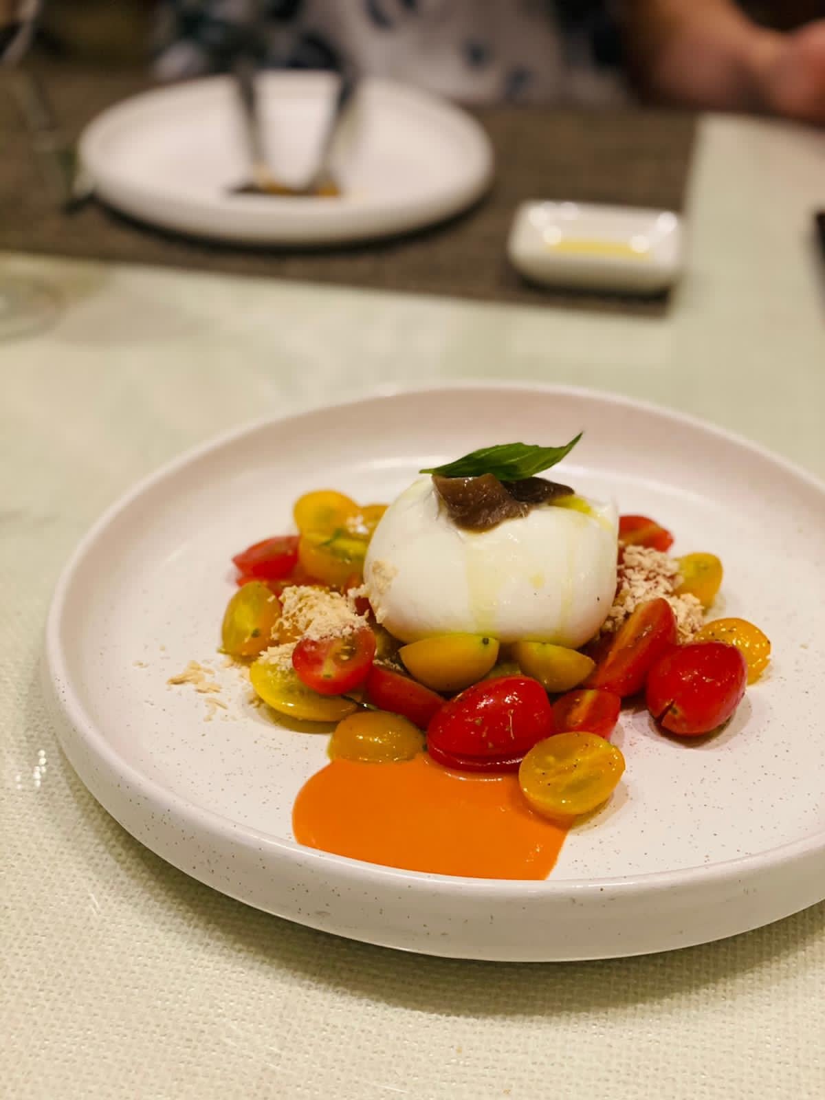รีวิว Mediterra Southern Italian Cuisine Asoke - บรรรยากาศผ่อนคลาย ...