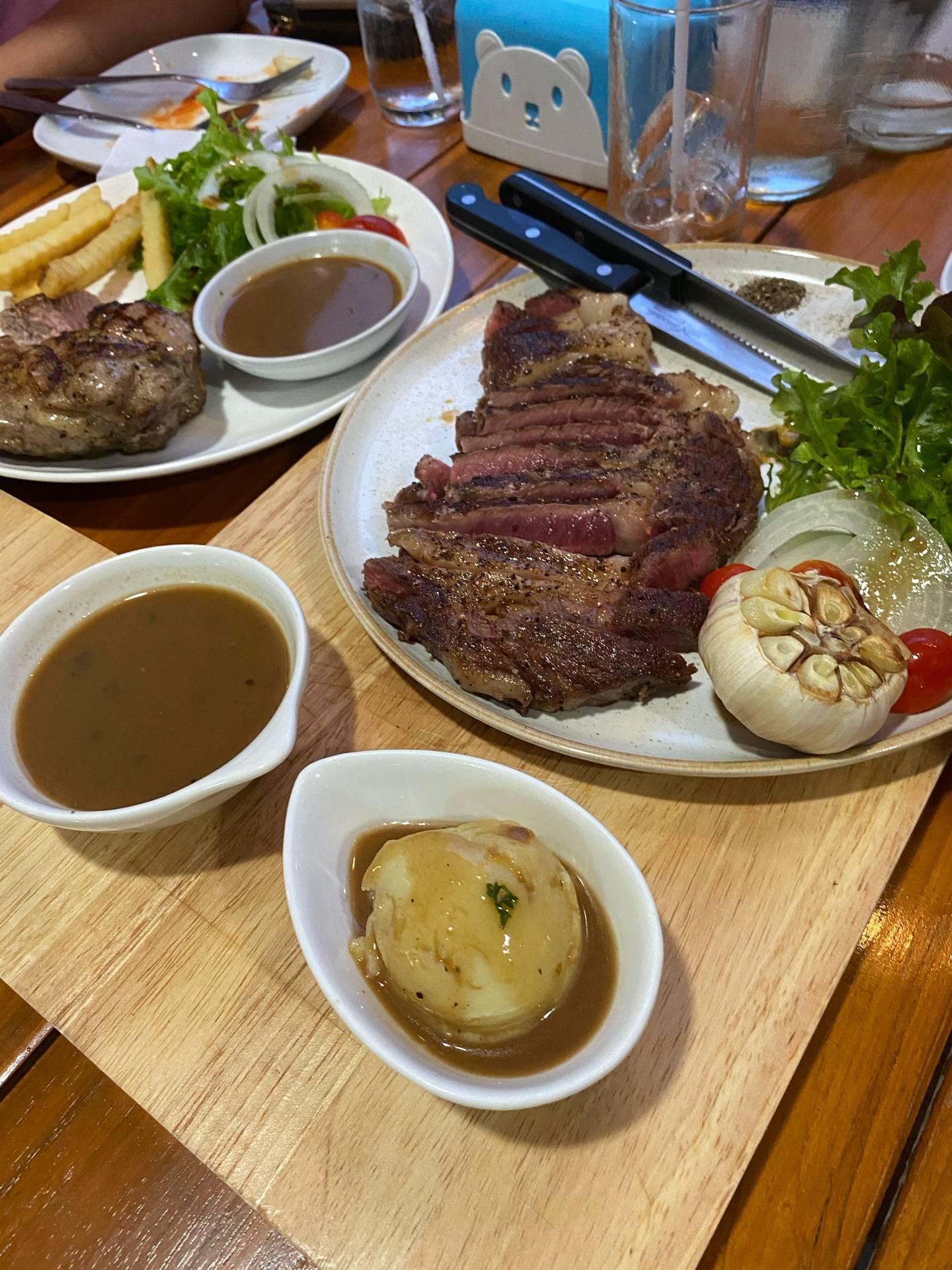 พรีเมี่ยม ชาโลเล่ ริบอาย • สันกลาง Rib eye 300g. เนื้อPremium ชาโลเล่ ...