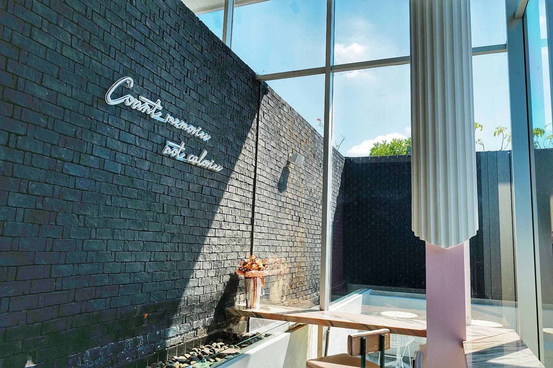 รูป French Kitsch Cafe’ Project French Kitsch Cafe' Project [Flagship ...