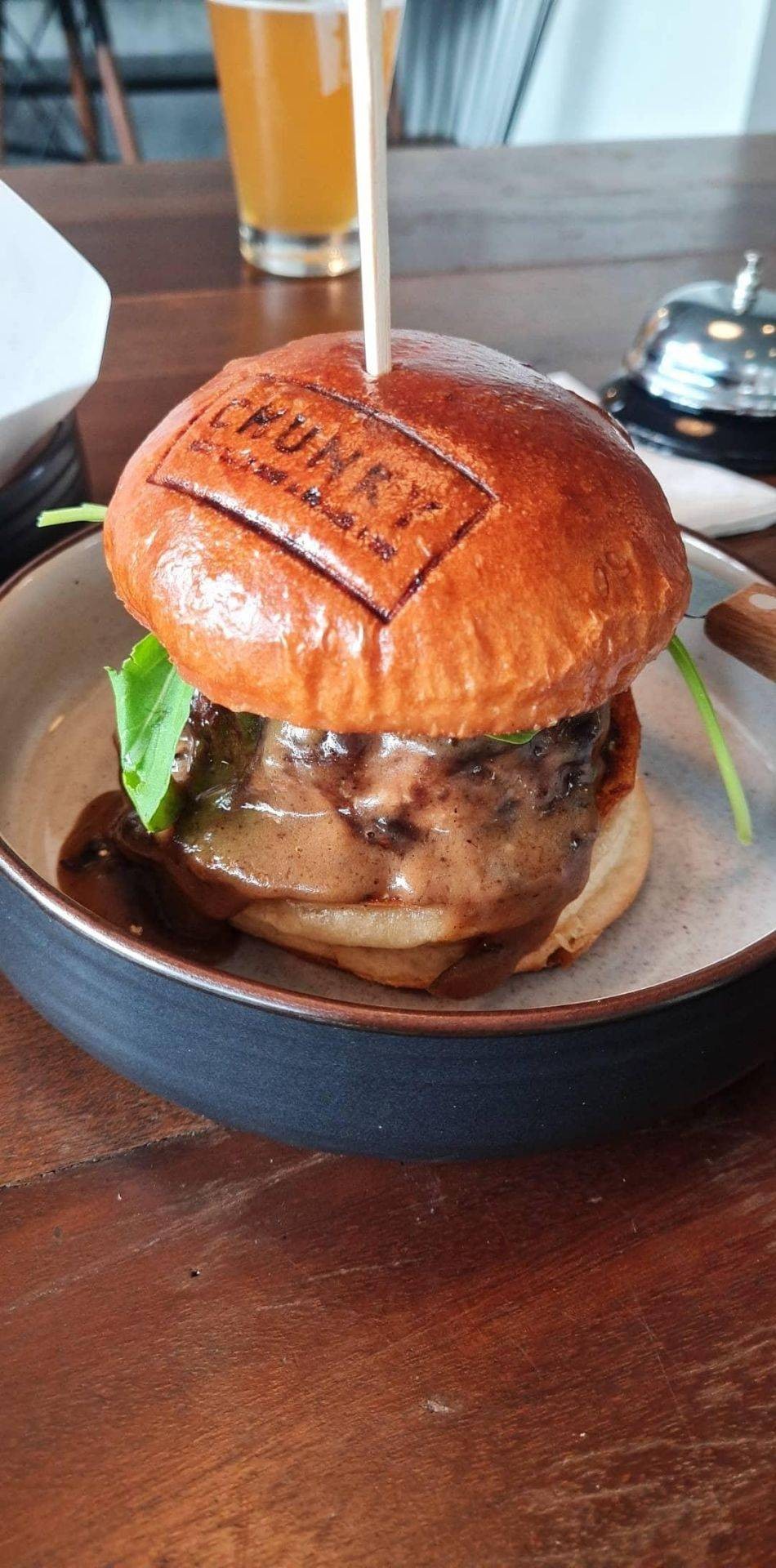 รีวิว Chunky สุขุมวิท 23 - One of the best homemade burger in town!